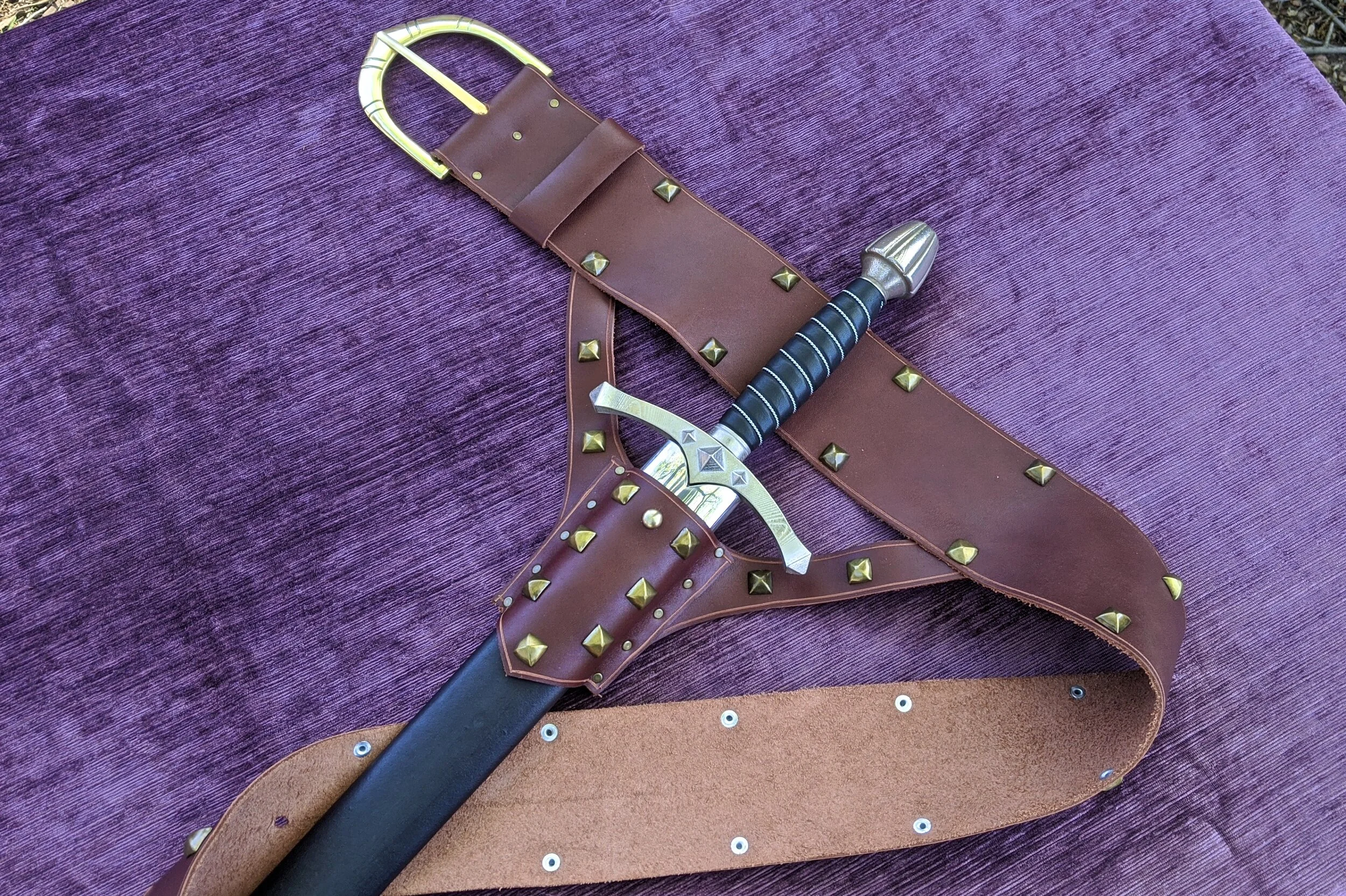 Robin Hood Sword [SHARP] — Jesse Belsky Stageswords
