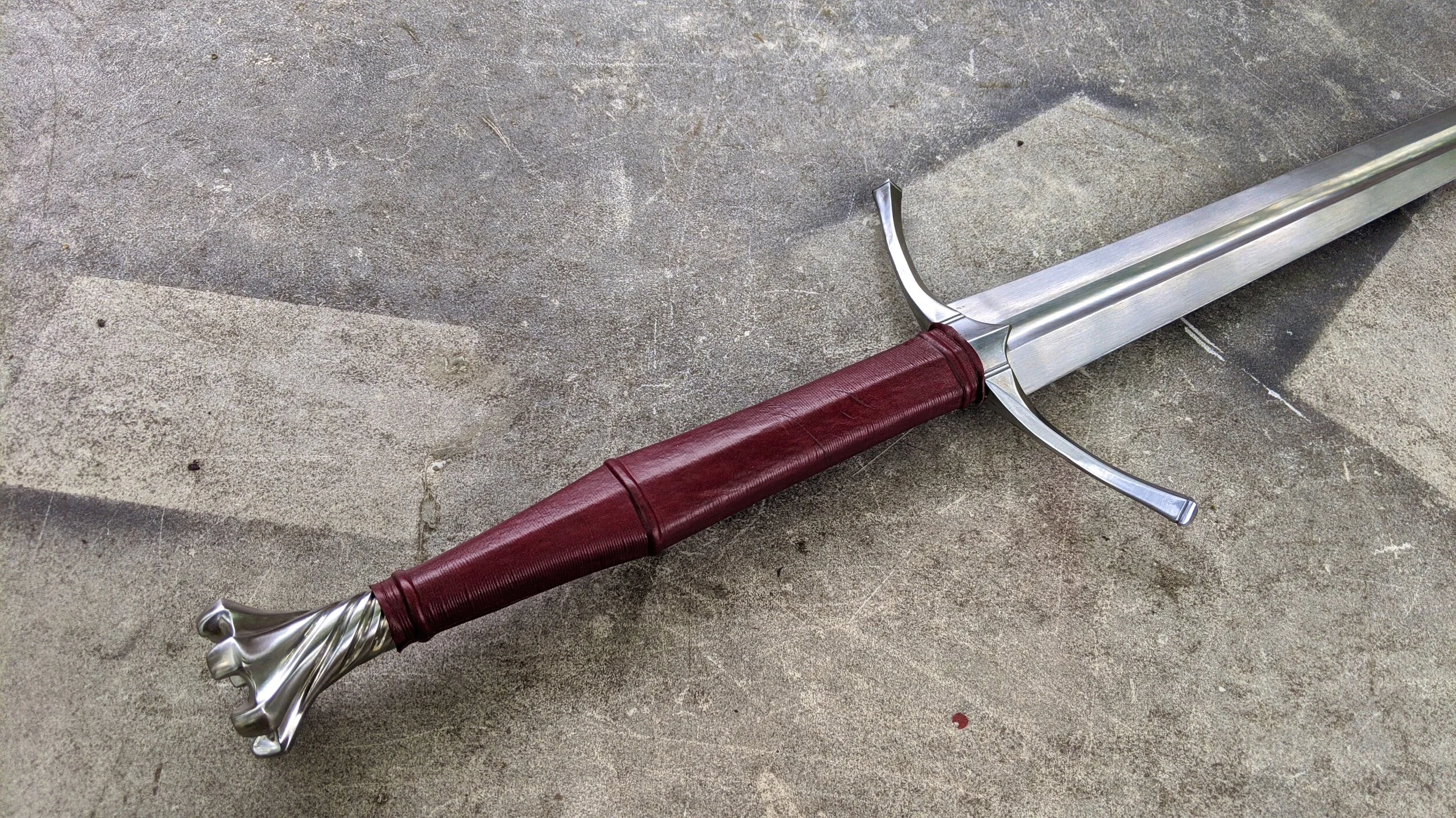 Longsword - Curved Guard & Twisted Pommel (SHARP/BLUNT) — Jesse Belsky ...