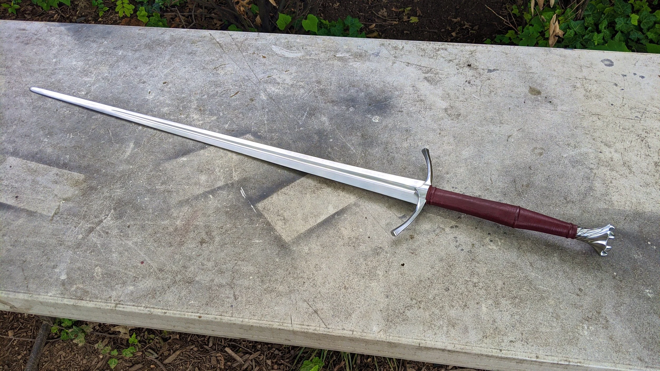 Longsword - Curved Guard & Twisted Pommel (SHARP/BLUNT) — Jesse Belsky ...