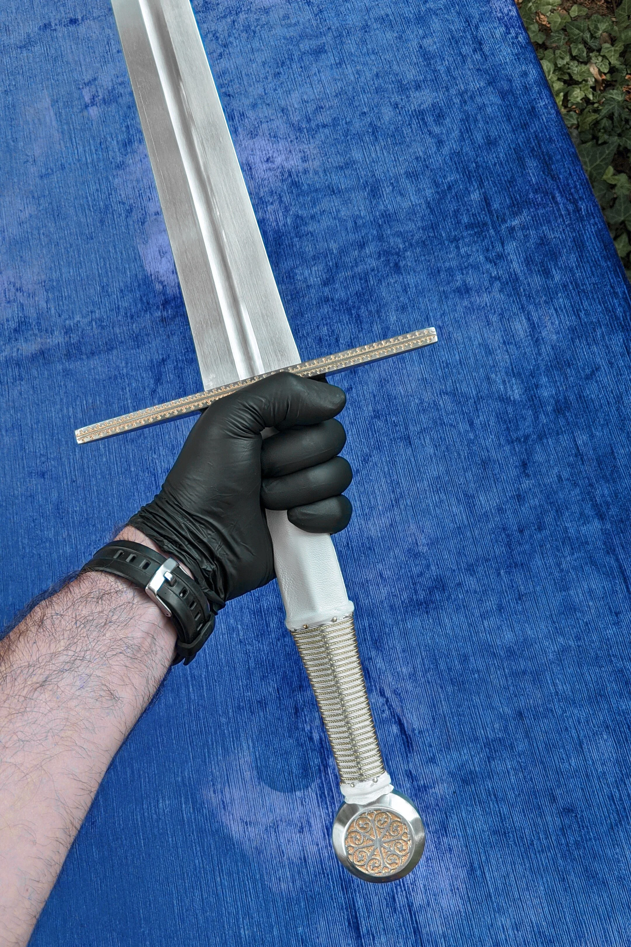 Longsword - White & Gold Etched (SHARP/BLUNT) — Jesse Belsky Stageswords