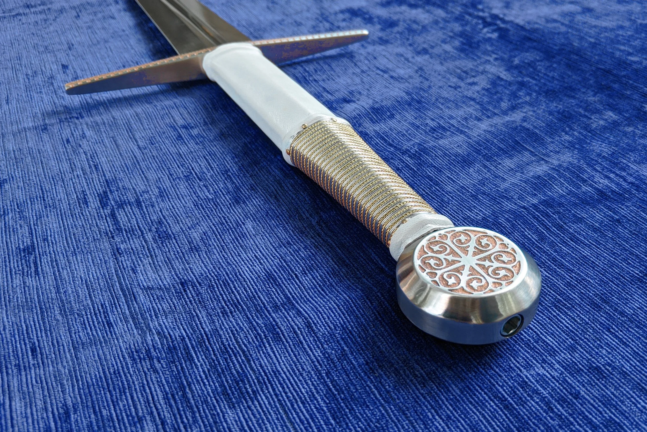 Longsword - White & Gold Etched (SHARP/BLUNT) — Jesse Belsky Stageswords