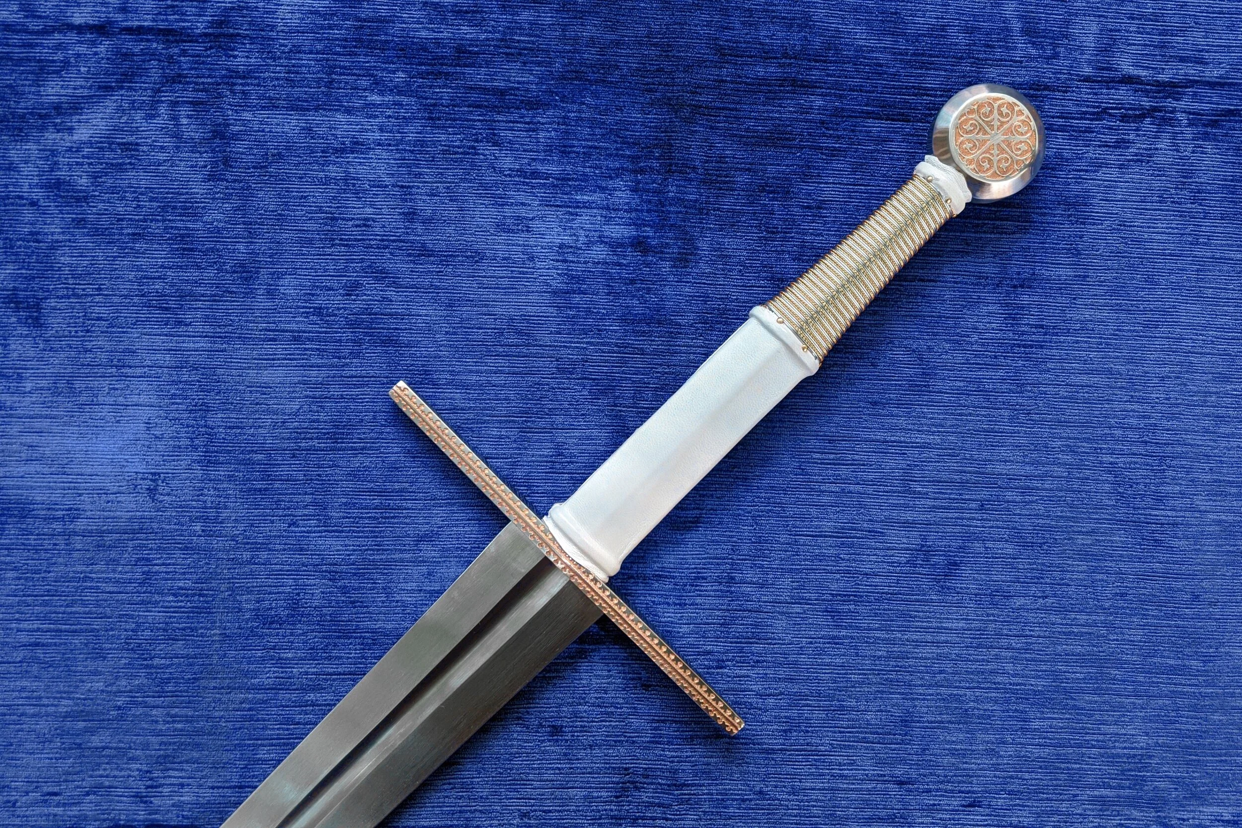 Longsword - White & Gold Etched (SHARP/BLUNT) — Jesse Belsky Stageswords