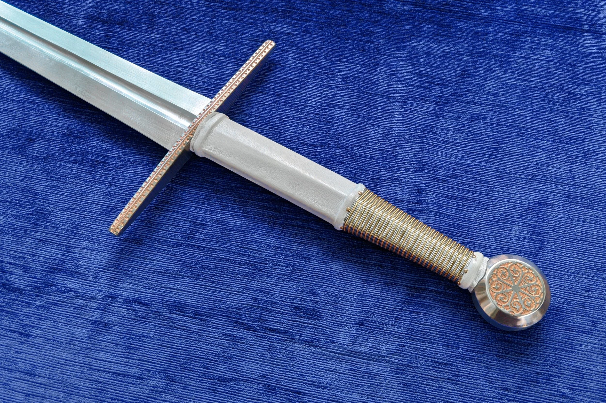 Longsword - White & Gold Etched (SHARP/BLUNT) — Jesse Belsky Stageswords