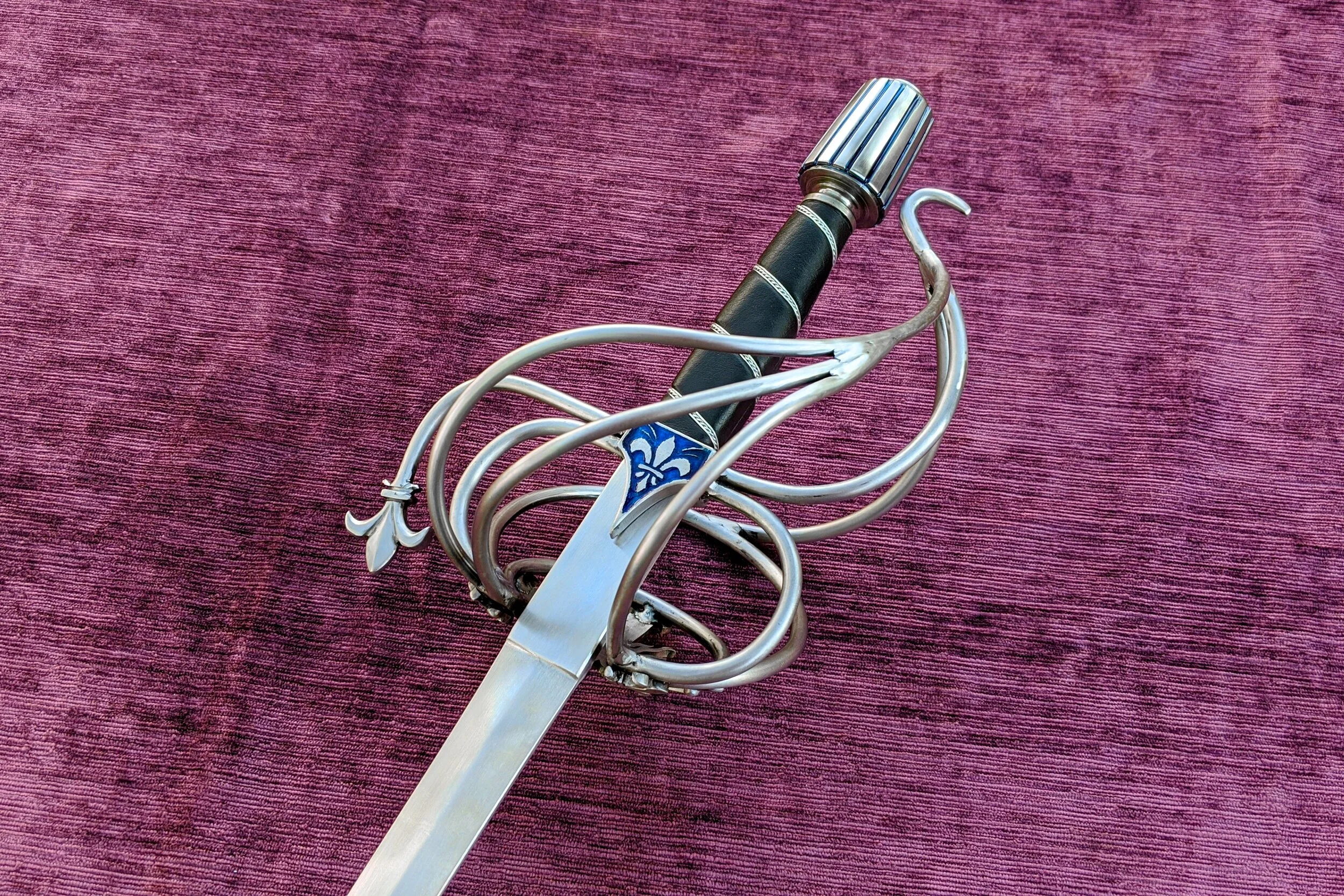 Three Musketeers Rapier — Jesse Belsky Stageswords