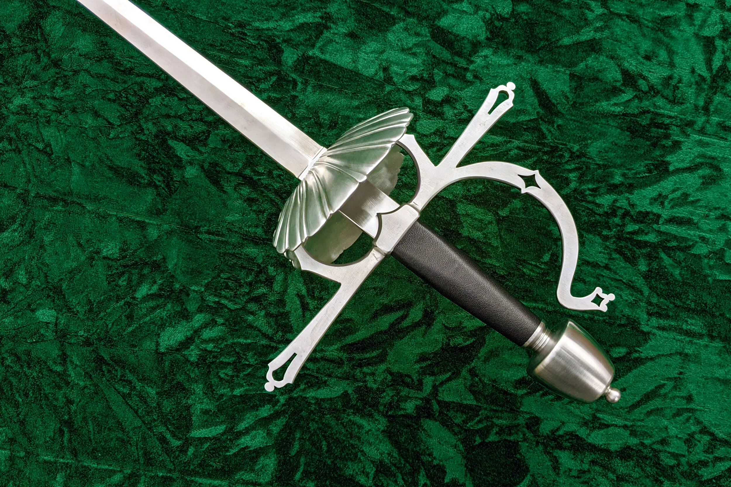 Shell Hilt Sidesword — Jesse Belsky Stageswords