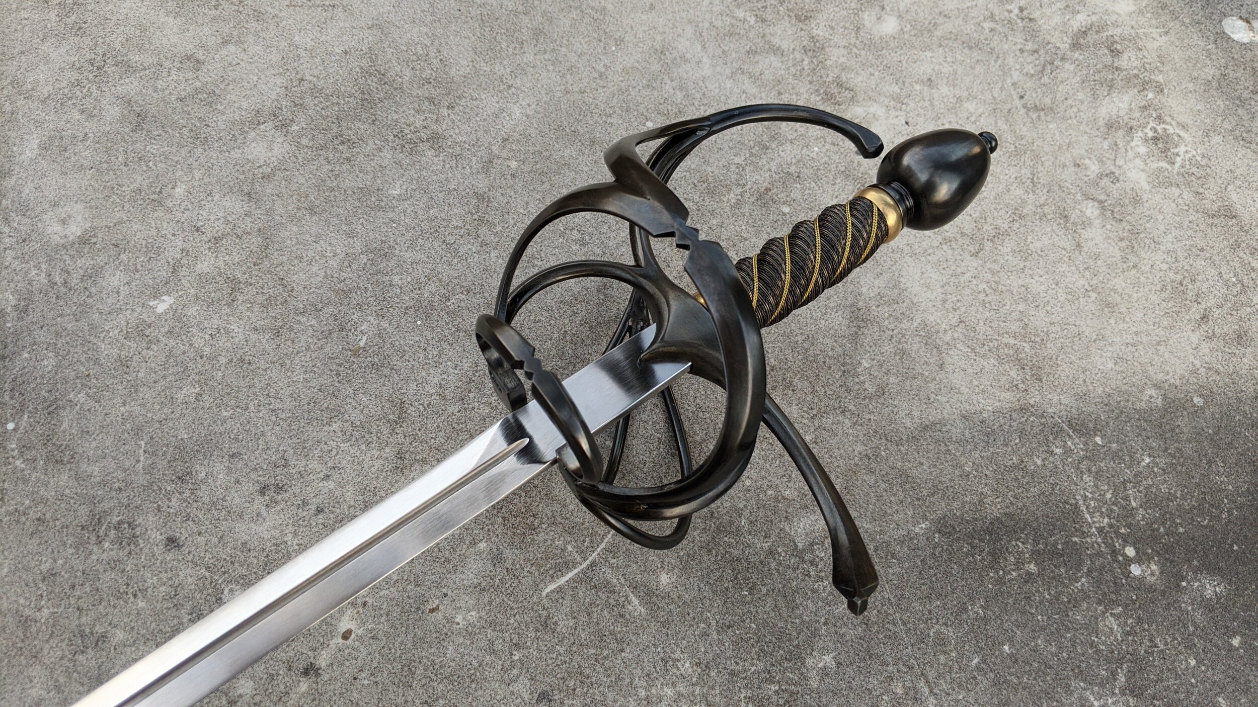 Blued 2-Ring Diamond Rapier [SHARP] — Jesse Belsky Stageswords