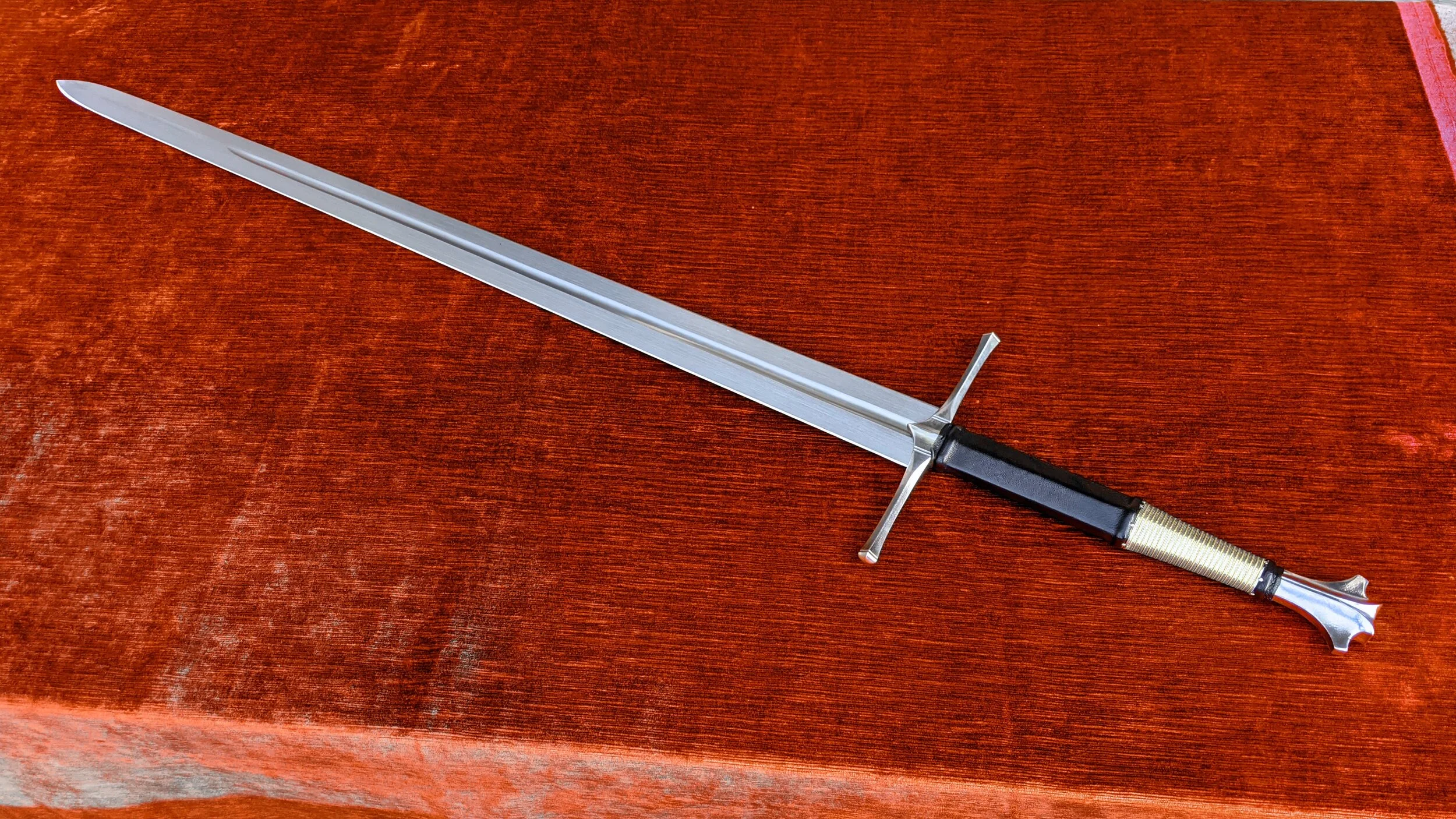 Greatsword 1 [SHARP] — Jesse Belsky Stageswords