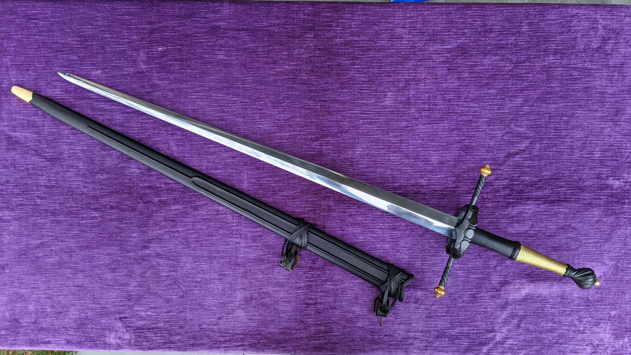 Blued Double Ring Longsword [SHARP] — Jesse Belsky Stageswords