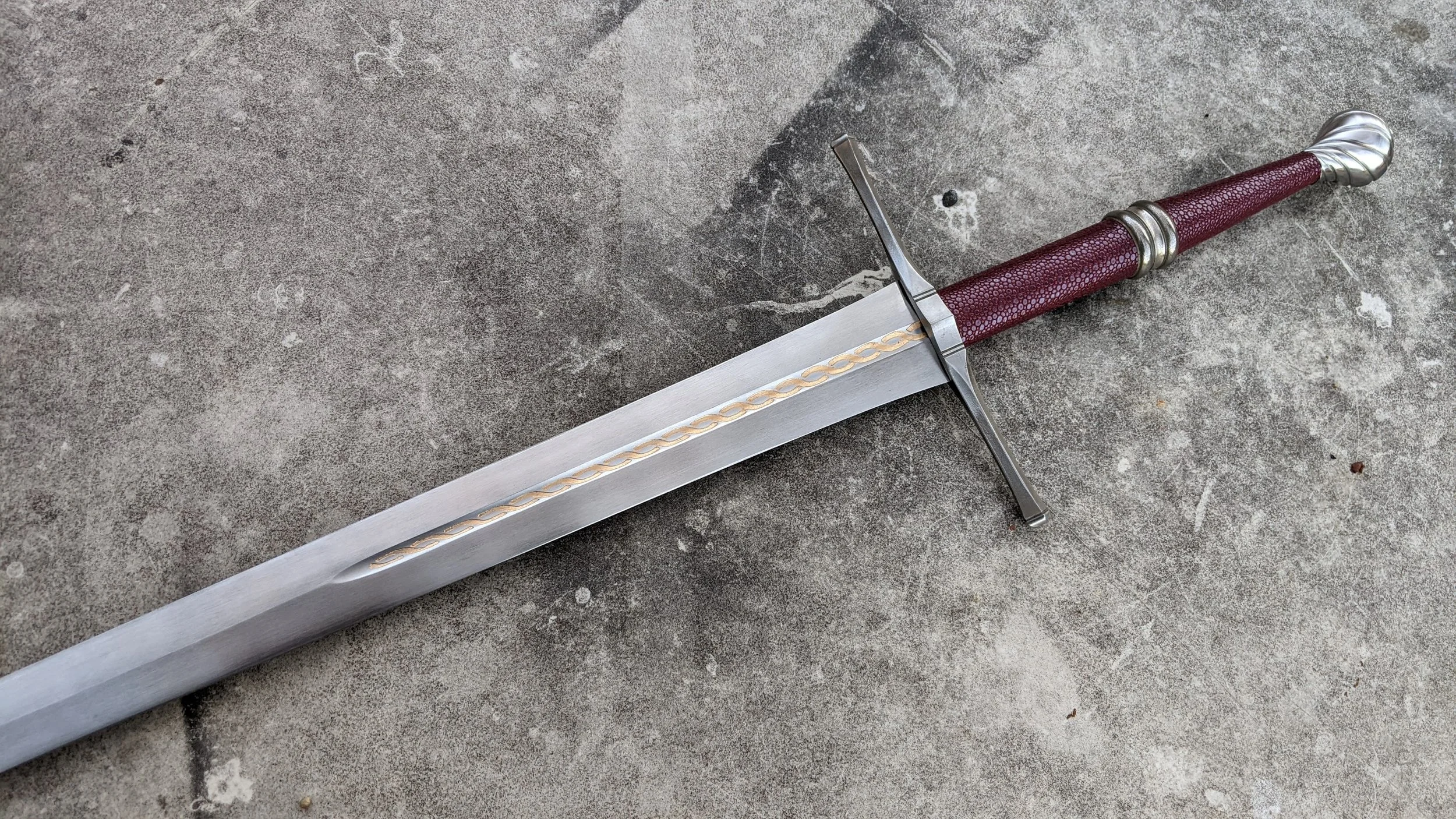 Red Pebbled Longsword (BLUNT) — Jesse Belsky Stageswords
