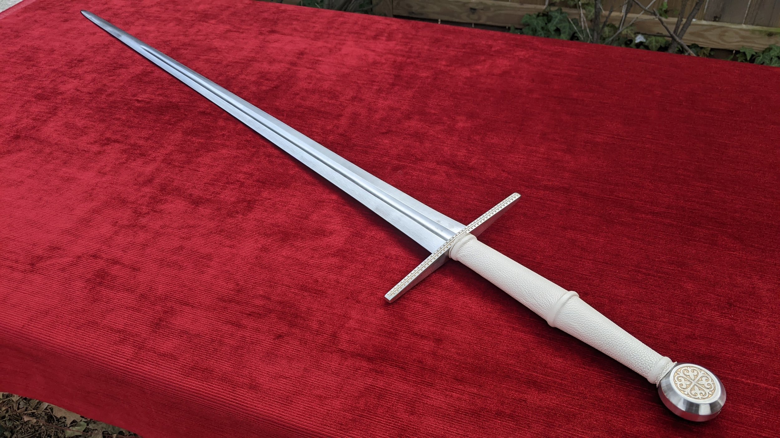 Longsword - Ivory Etched (BLUNT/SHARP) — Jesse Belsky Stageswords