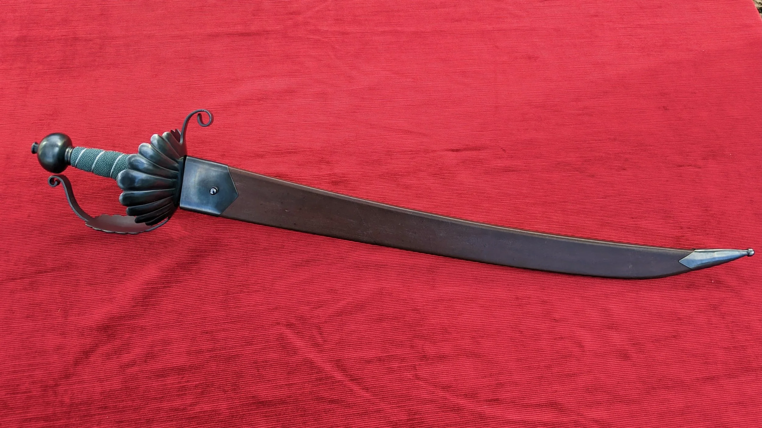 Clamshell Cutlass [Sharp] — Jesse Belsky Stageswords