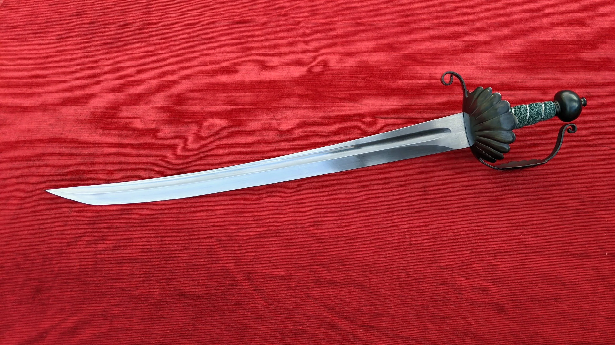 Clamshell Cutlass [Sharp] — Jesse Belsky Stageswords