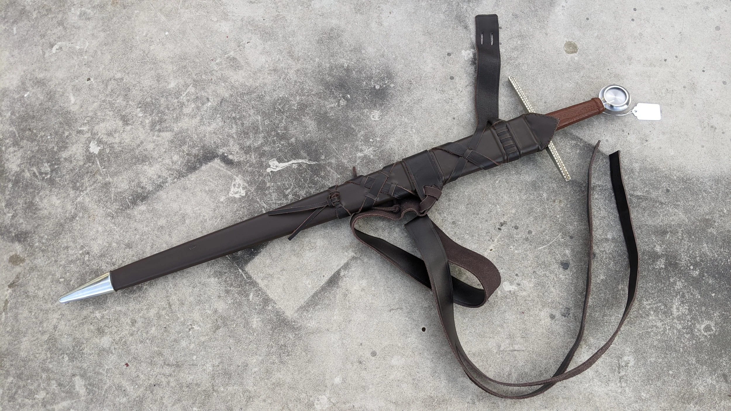 Single Hand Broadsword 11 - Embossed Brown Grip [BLUNT] — Jesse Belsky ...