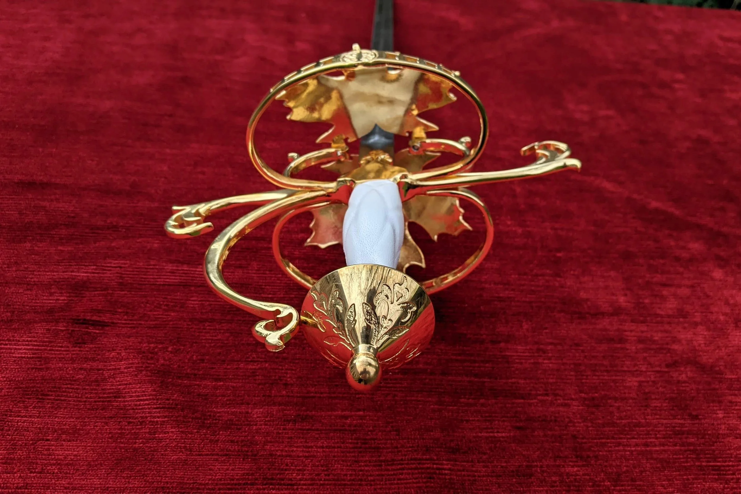 Golden Leaf Rapier [SHARP] — Jesse Belsky Stageswords