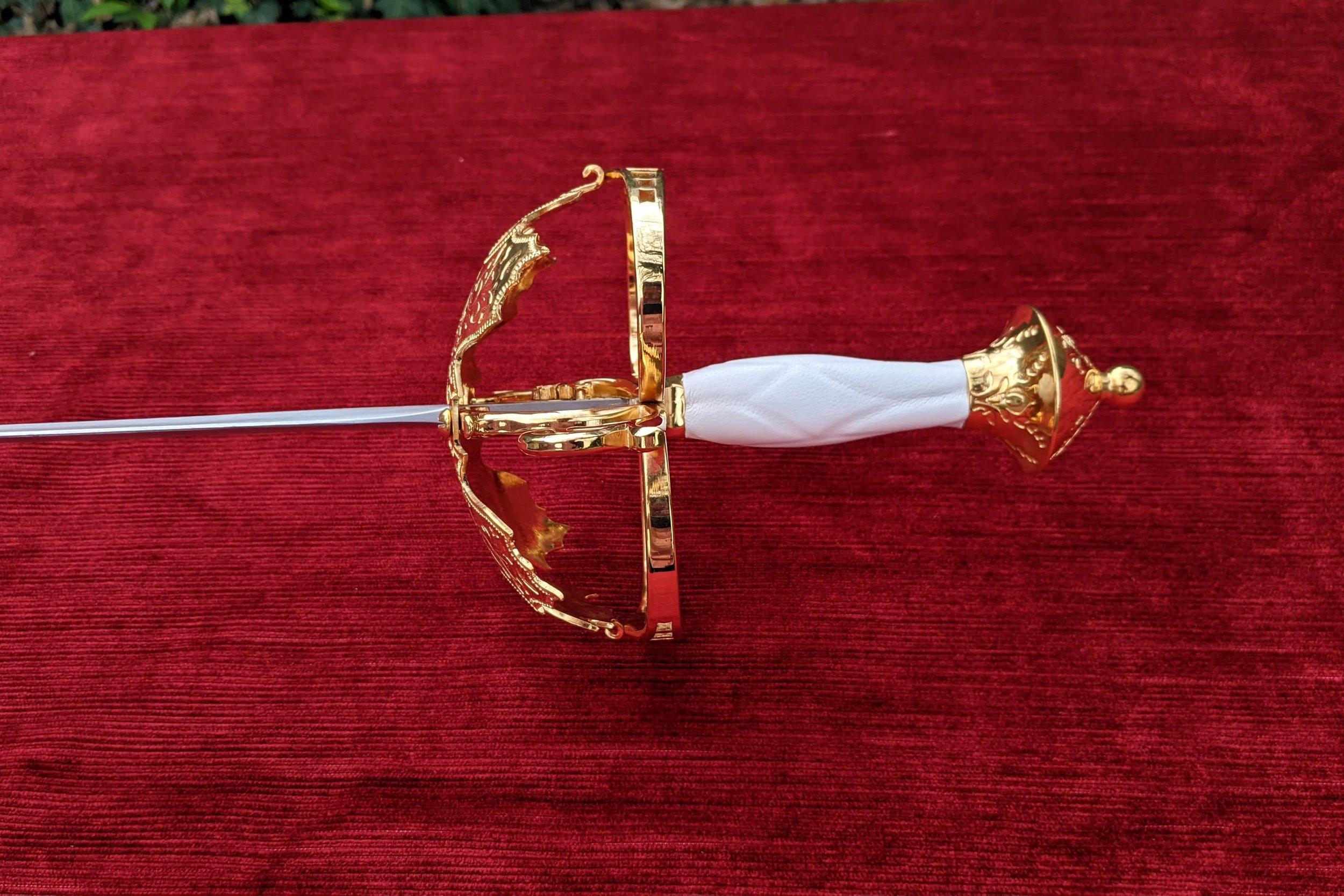Golden Leaf Rapier [SHARP] — Jesse Belsky Stageswords