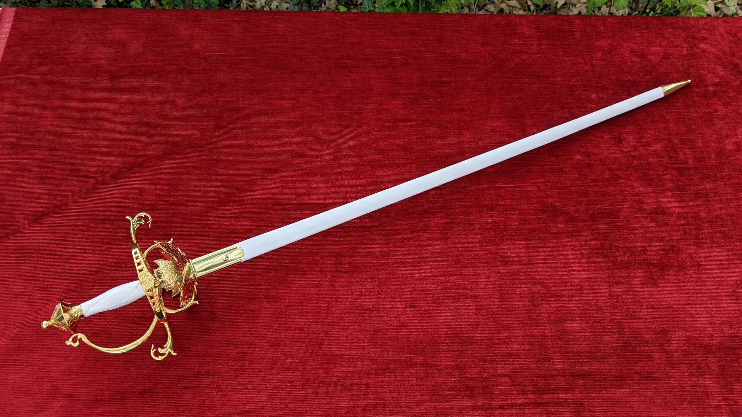 Golden Leaf Rapier [SHARP] — Jesse Belsky Stageswords