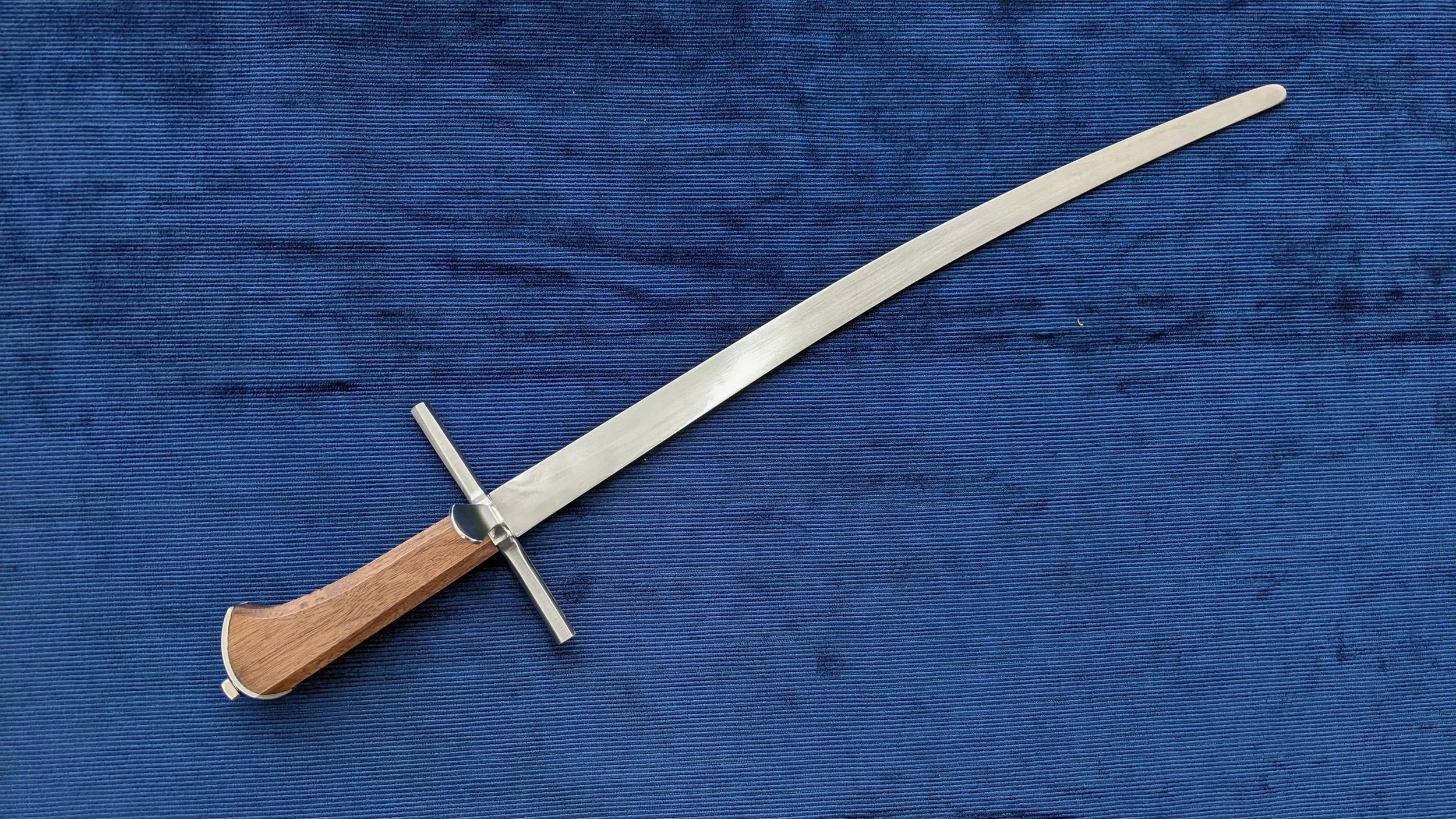 SOLD Parrying Daggers — Jesse Belsky Stageswords