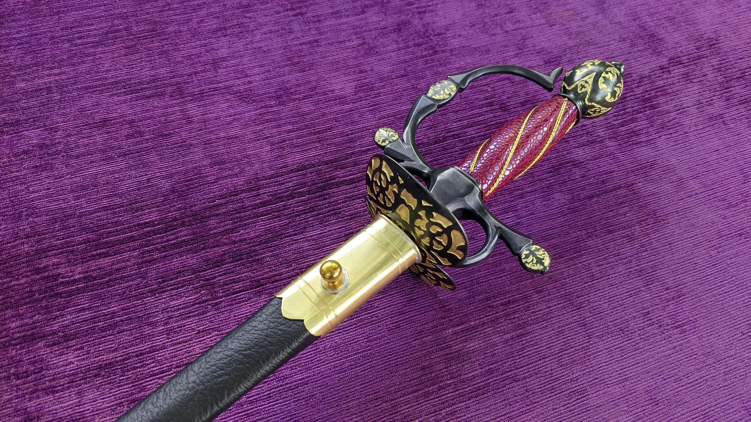 Transitional Hilt Smallsword 7 -- Black & Gold Oak Leaves [SHARP ...