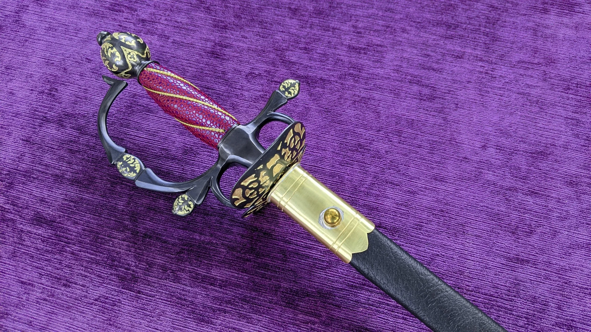 Transitional Hilt Smallsword 7 -- Black & Gold Oak Leaves [SHARP ...