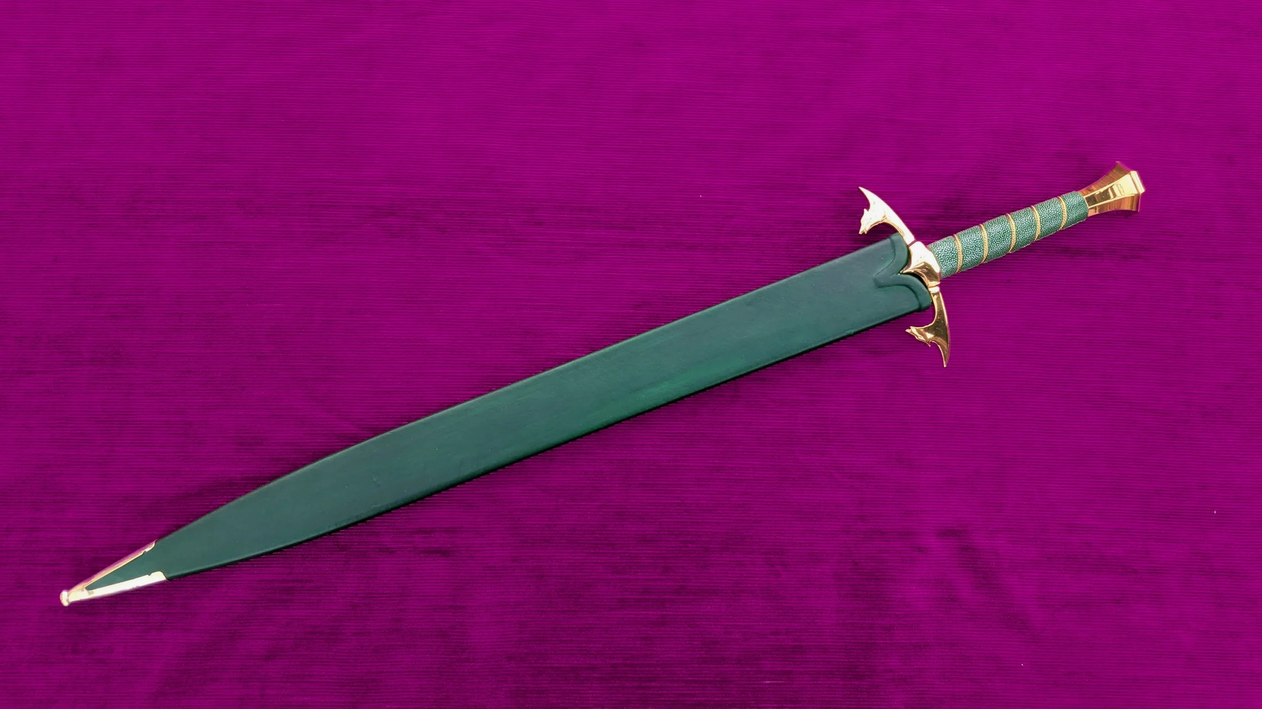 Damascus Wolf Cake Sword — Jesse Belsky Stageswords