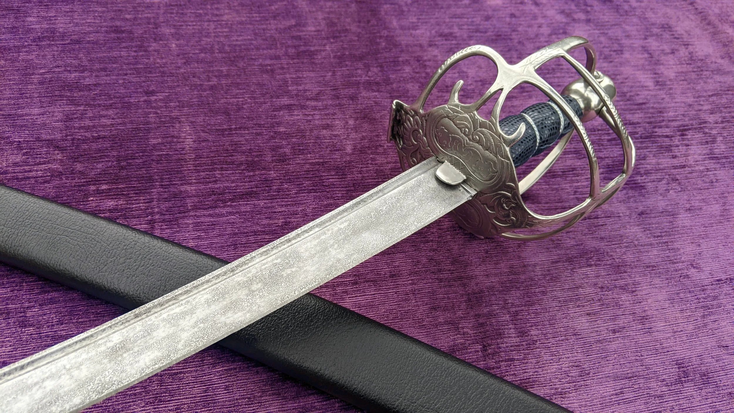 Captain Flint Mortuary Hilt Cutlass 3 [SHARP] — Jesse Belsky Stageswords