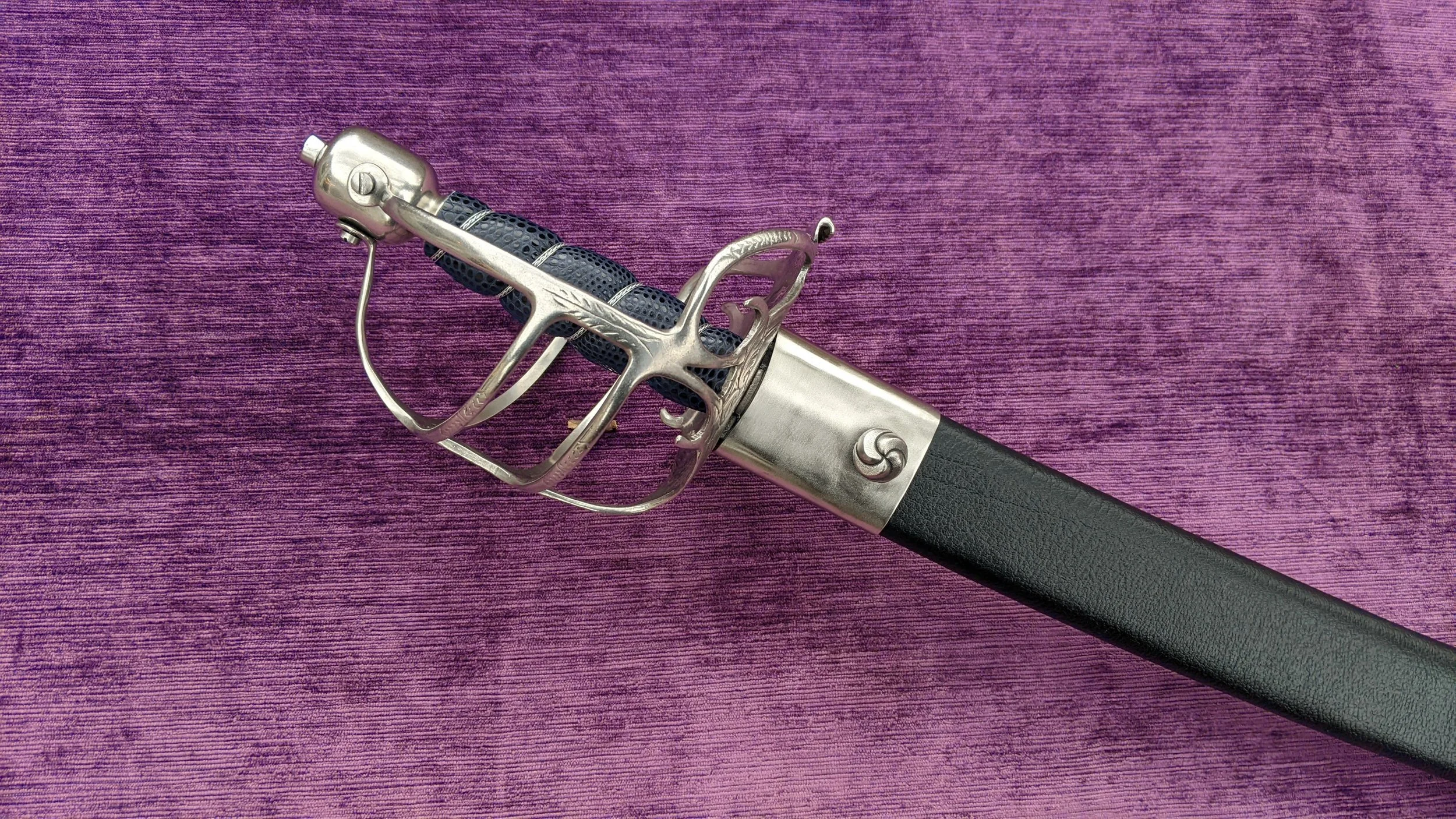 Captain Flint Mortuary Hilt Cutlass 3 [SHARP] — Jesse Belsky Stageswords