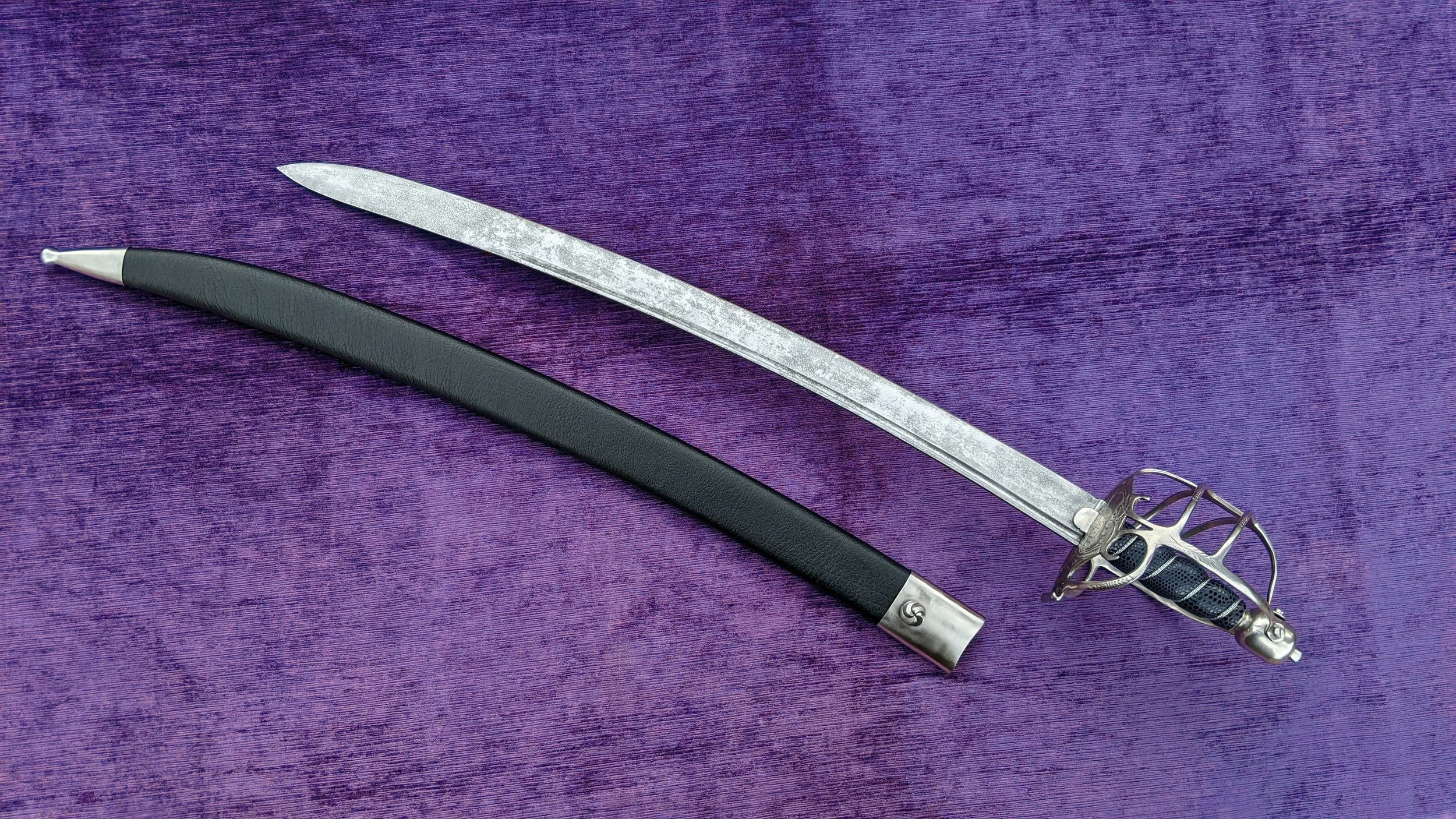 Captain Flint Mortuary Hilt Cutlass 3 [SHARP] — Jesse Belsky Stageswords