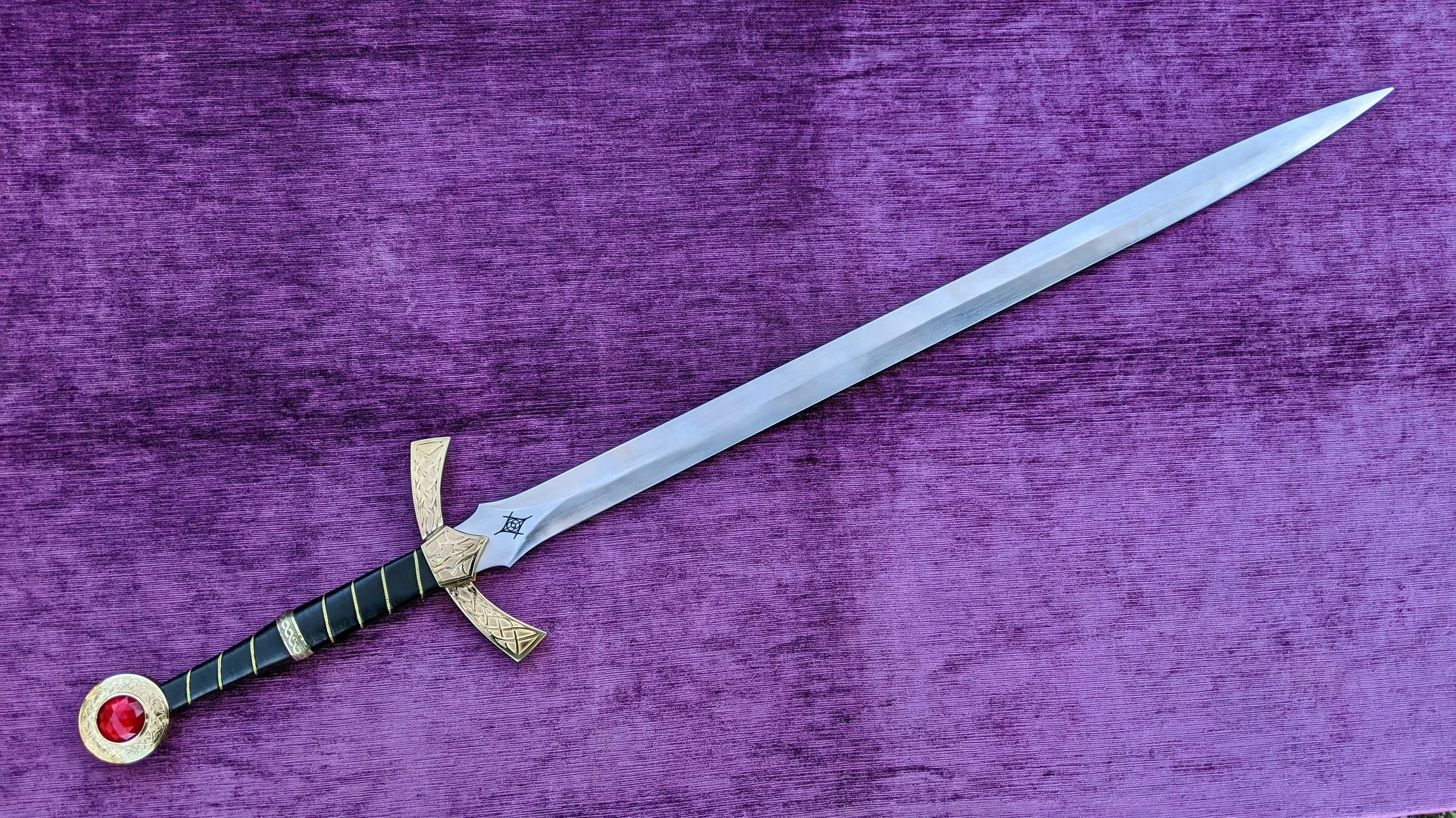 Goldryn Sword [ALUMINUM] — Jesse Belsky Stageswords