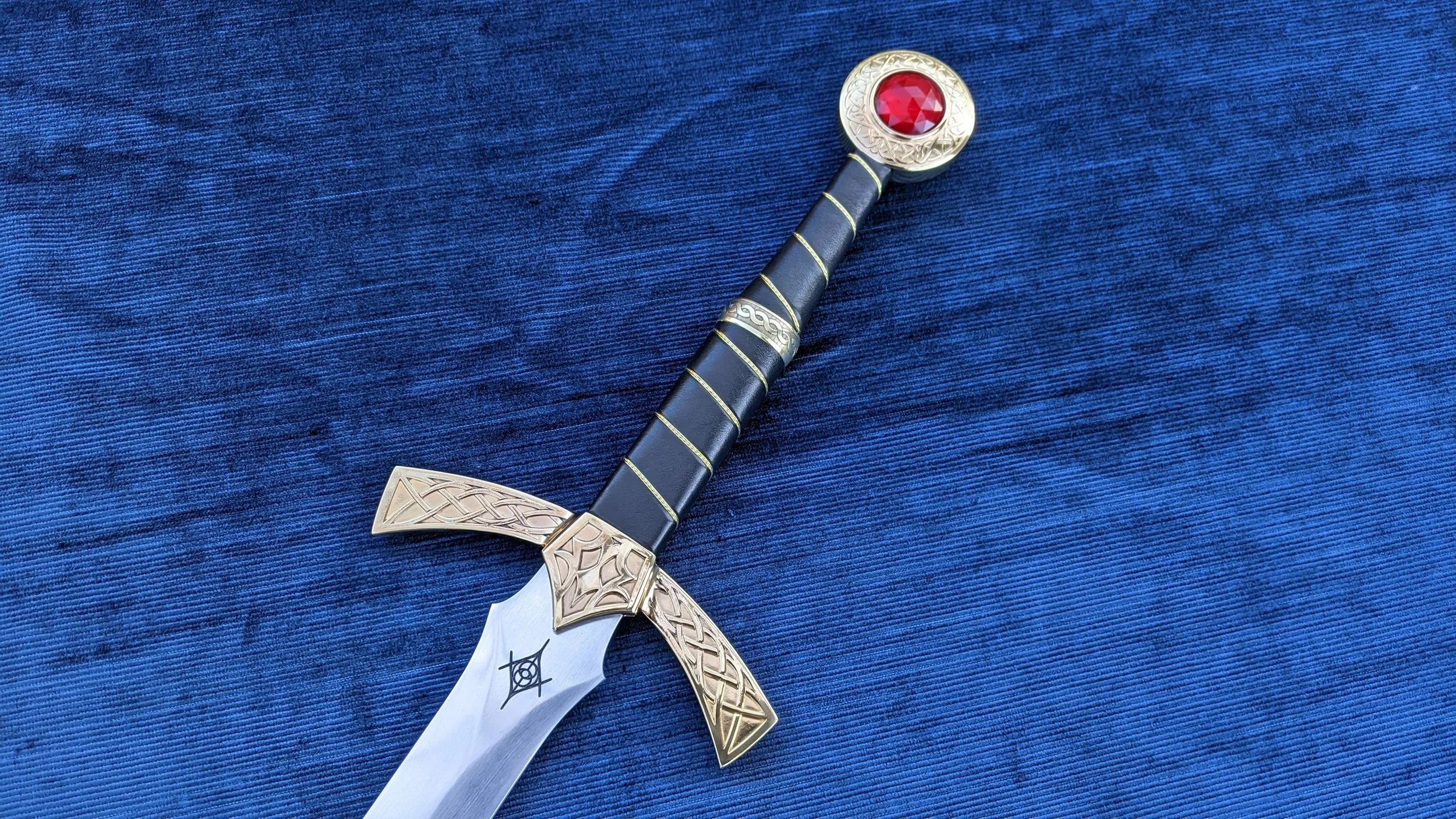 Goldryn Sword [ALUMINUM] — Jesse Belsky Stageswords