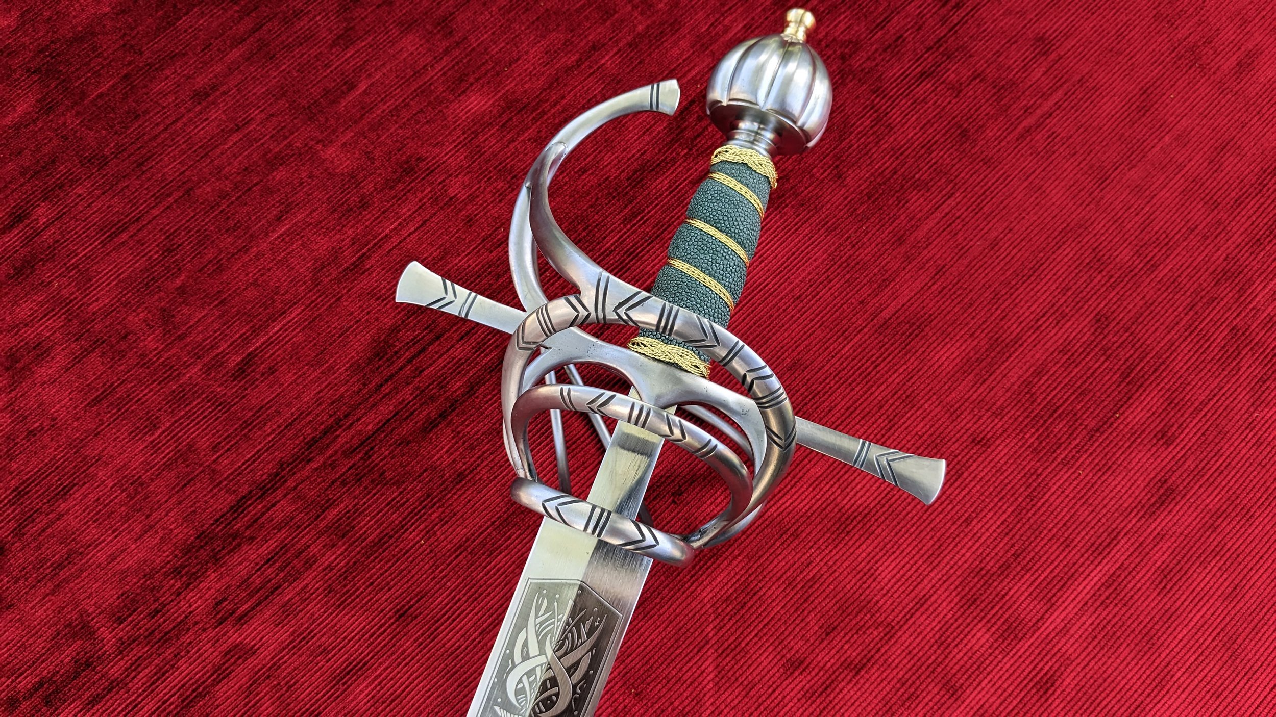 3-Ring Etched Sidesword [SHARP] — Jesse Belsky Stageswords