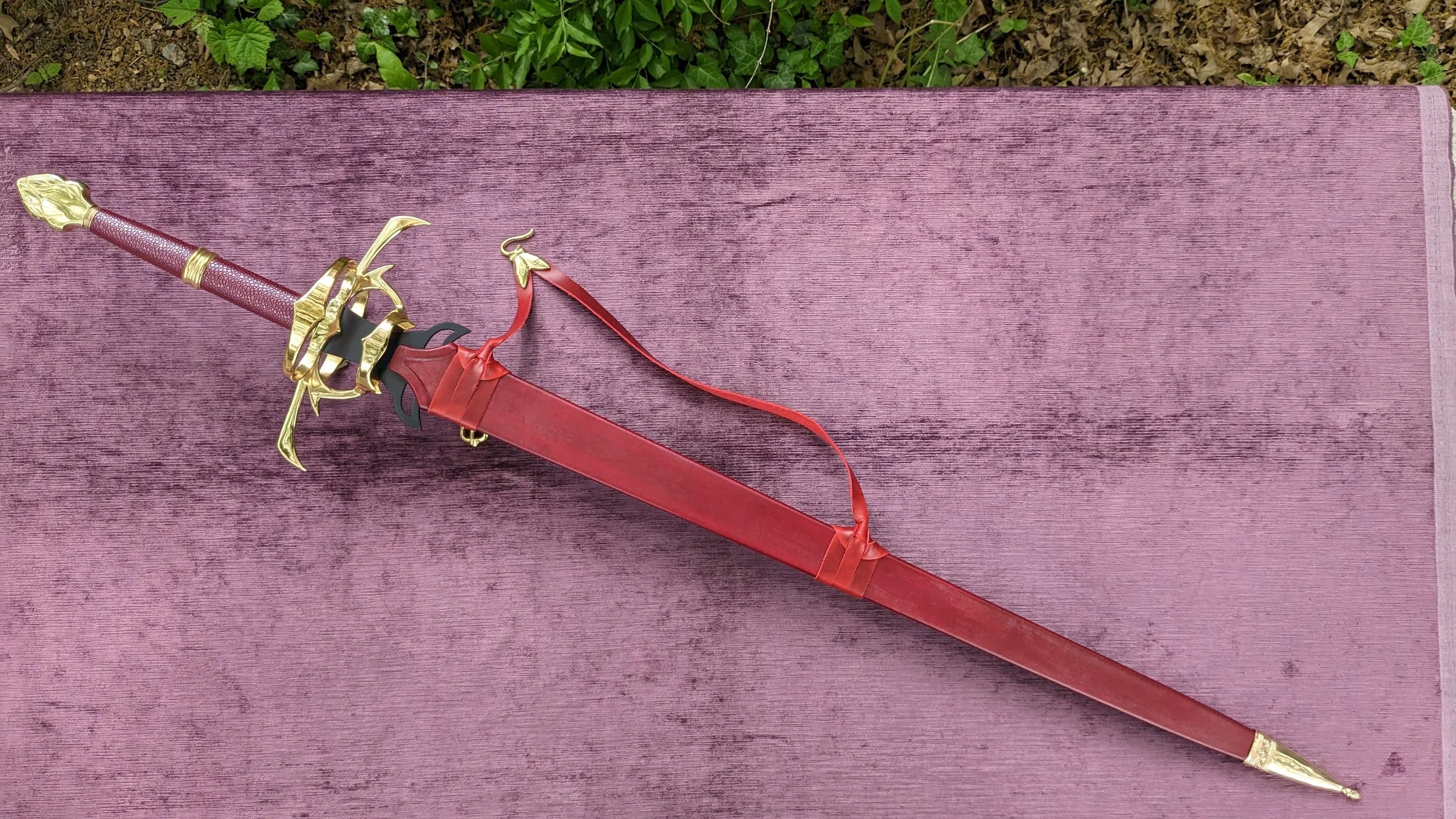 Golden Wolf Wedding Longsword [ALUMINUM] — Jesse Belsky Stageswords