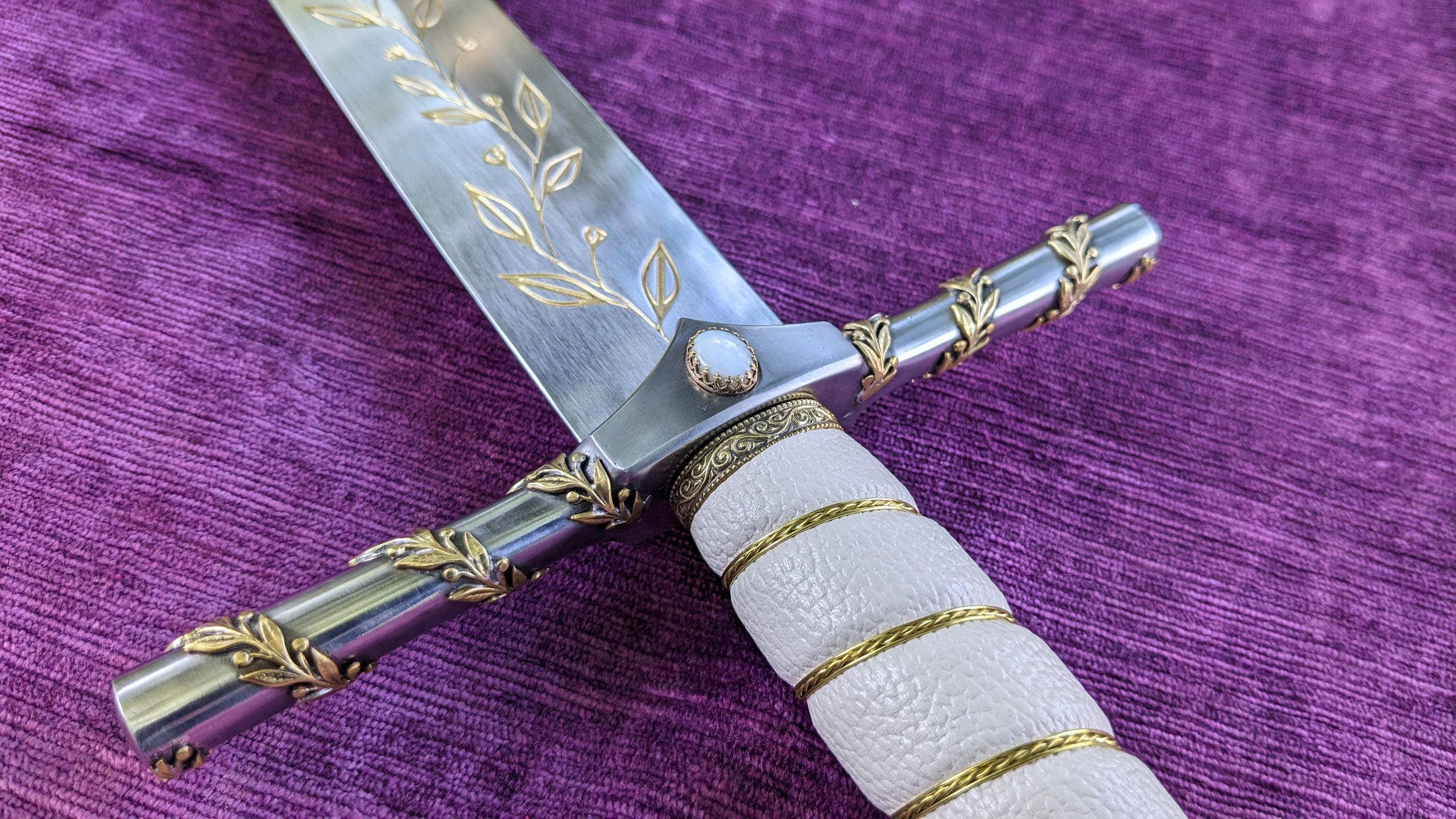 Opal Wedding Short-Sword — Jesse Belsky Stageswords