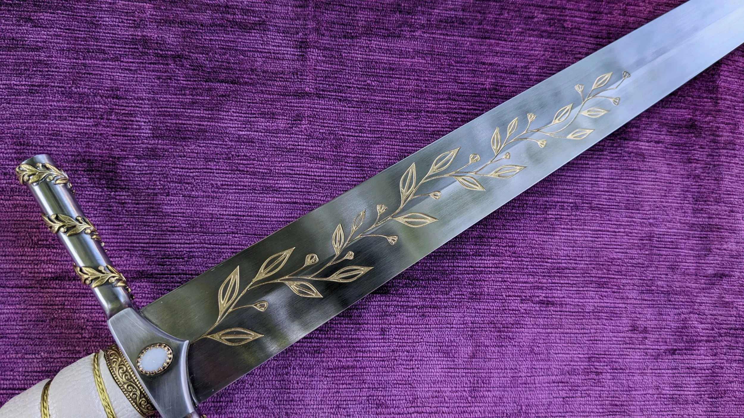 Opal Wedding Short-Sword — Jesse Belsky Stageswords