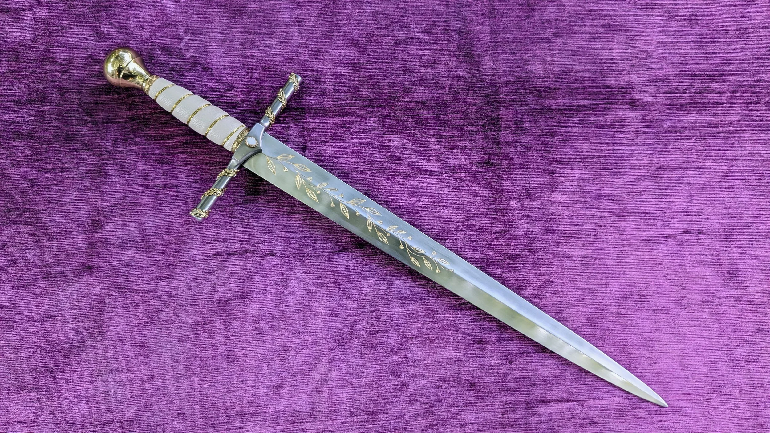 Wedding & Engagement Swords — Jesse Belsky Stageswords