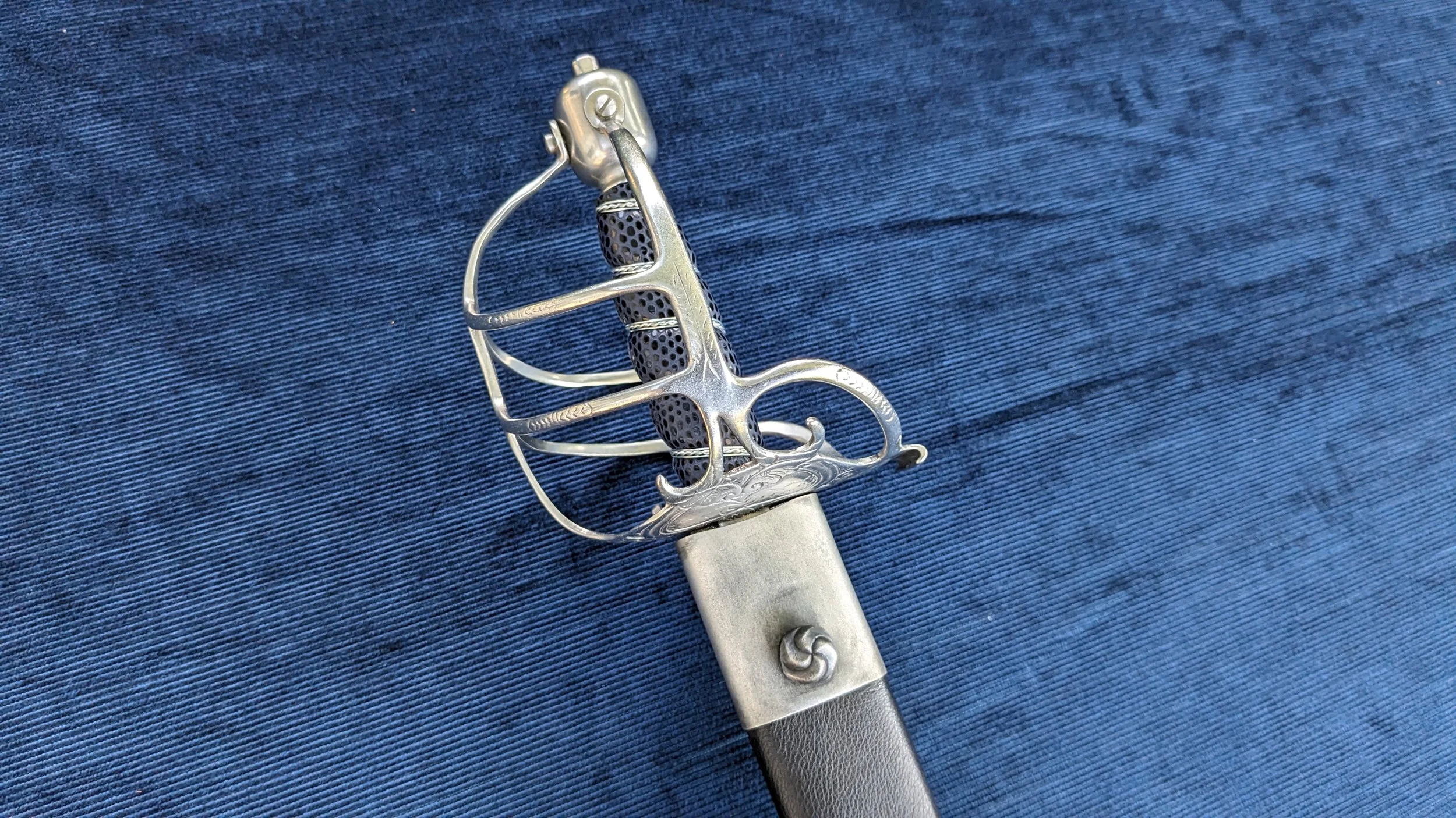 Captain Flint Mortuary Hilt Cutlass 4 [SHARP] — Jesse Belsky Stageswords