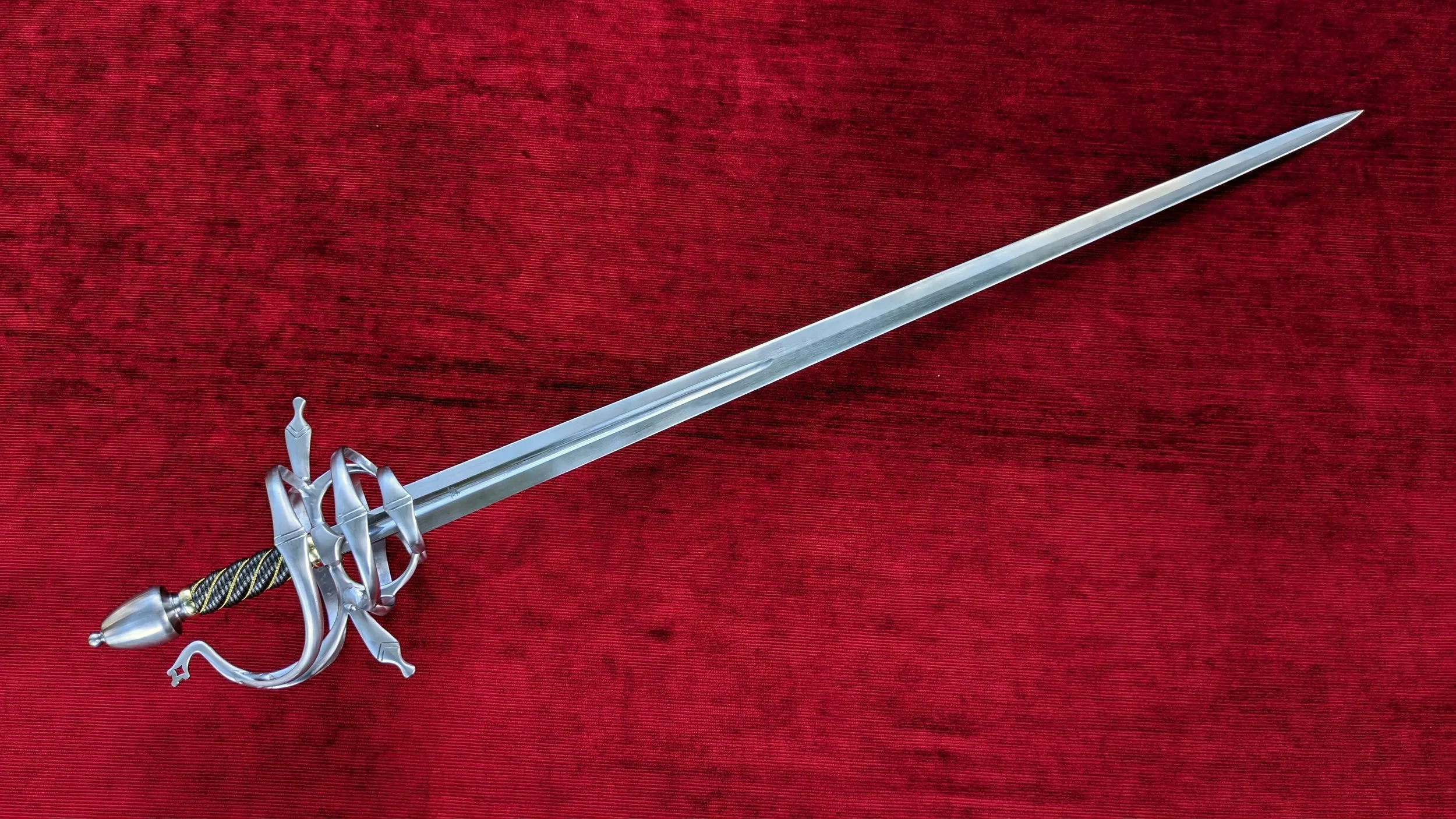 Swept Hilt Sidesword [SHARP] — Jesse Belsky Stageswords