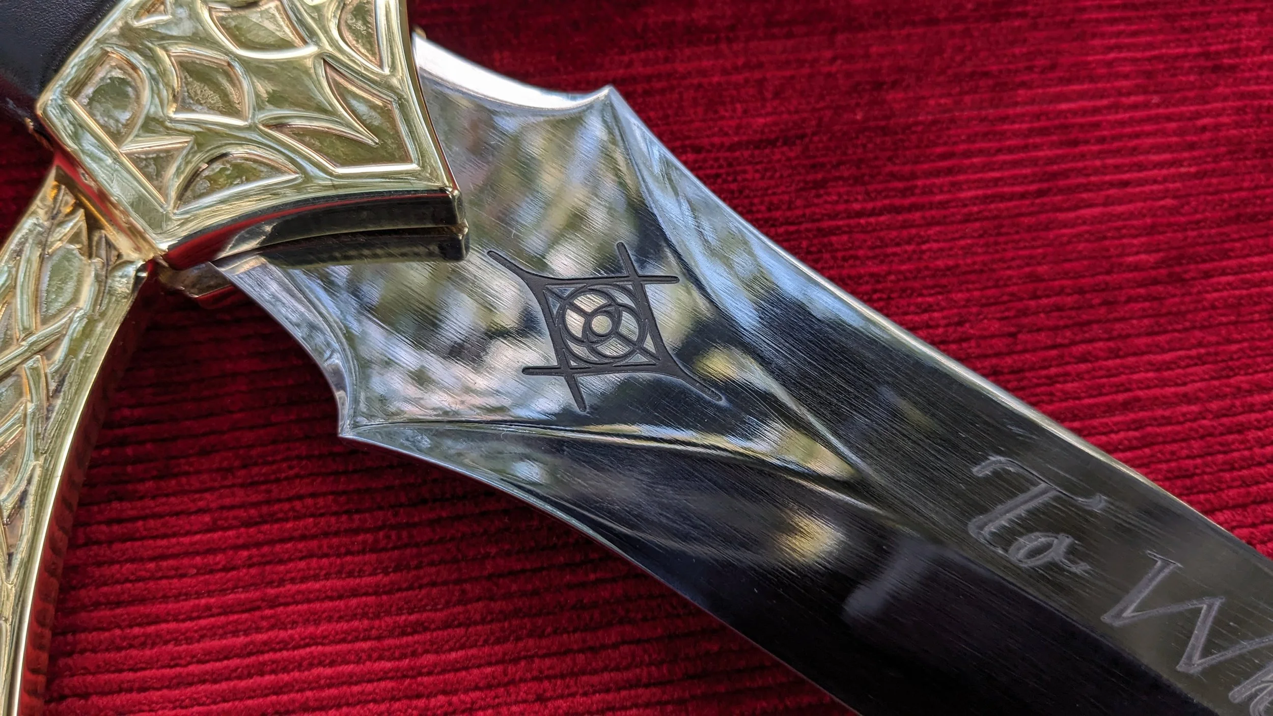 Goldryn Wedding Sword [SHARP] — Jesse Belsky Stageswords