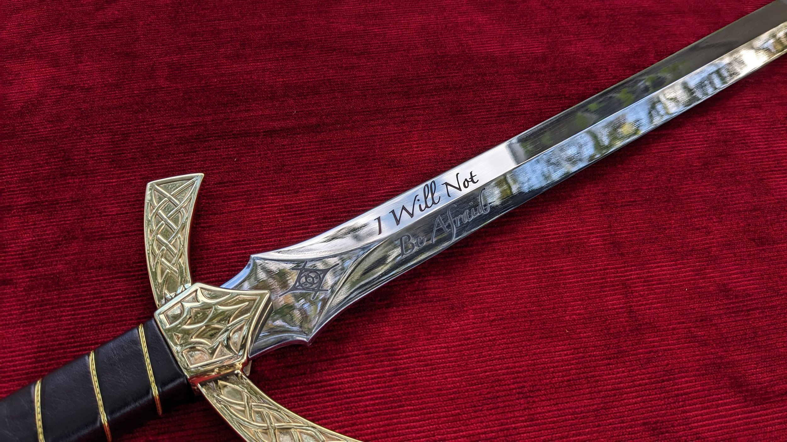 Goldryn Wedding Sword [SHARP] — Jesse Belsky Stageswords