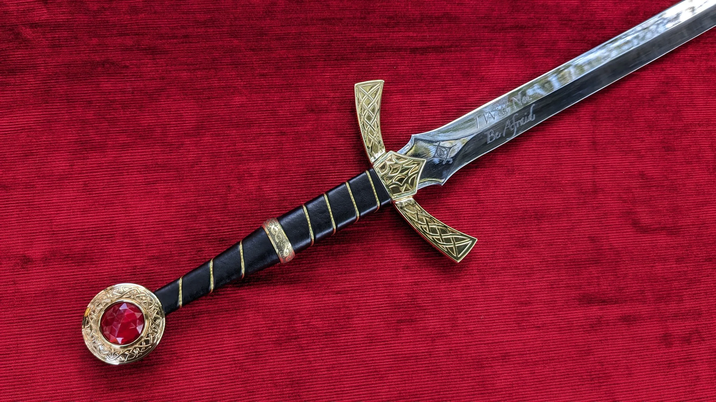 Goldryn Wedding Sword [SHARP] — Jesse Belsky Stageswords