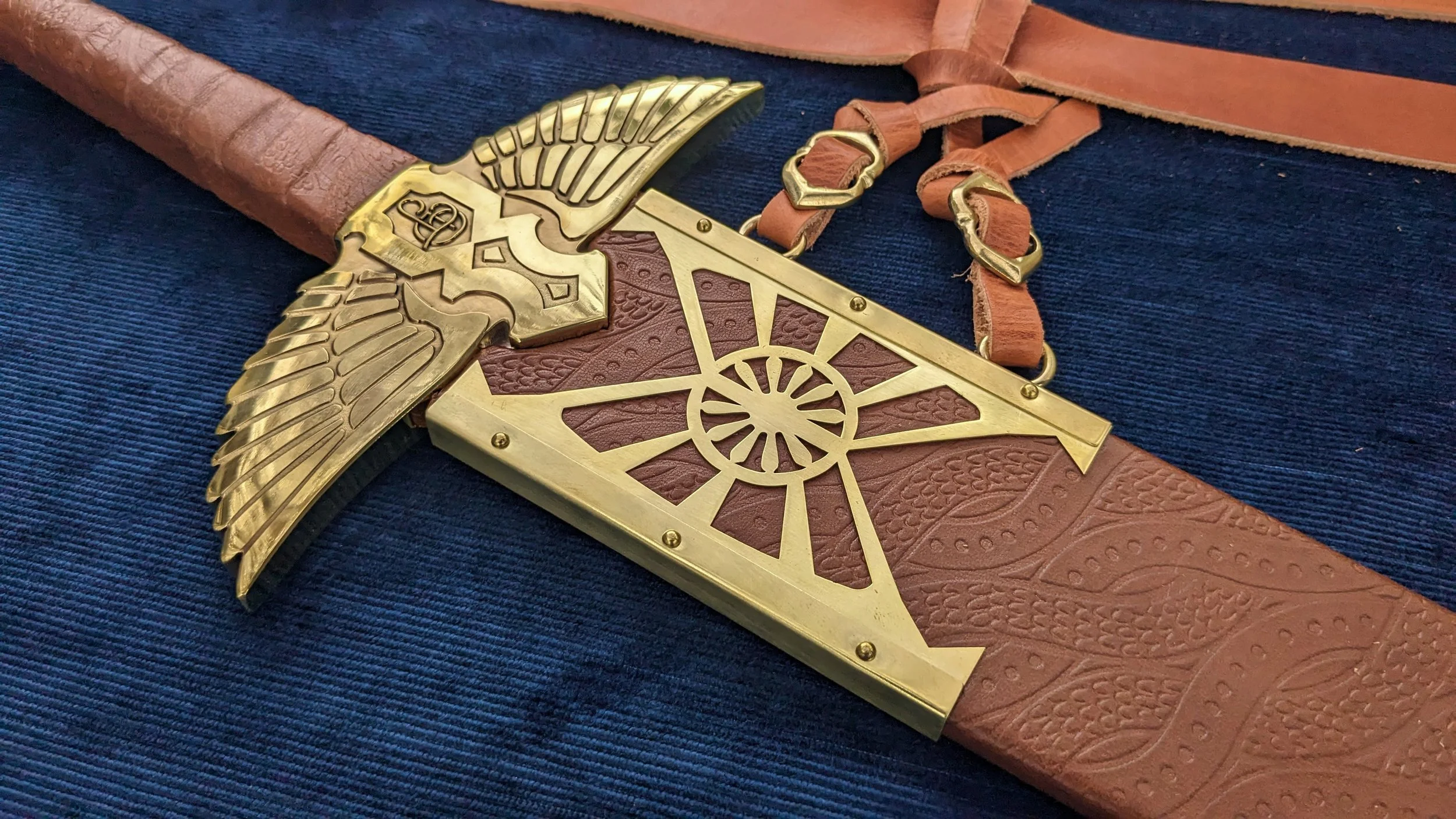 Winged Brass Wedding Greatsword [ALUMINUM] — Jesse Belsky Stageswords