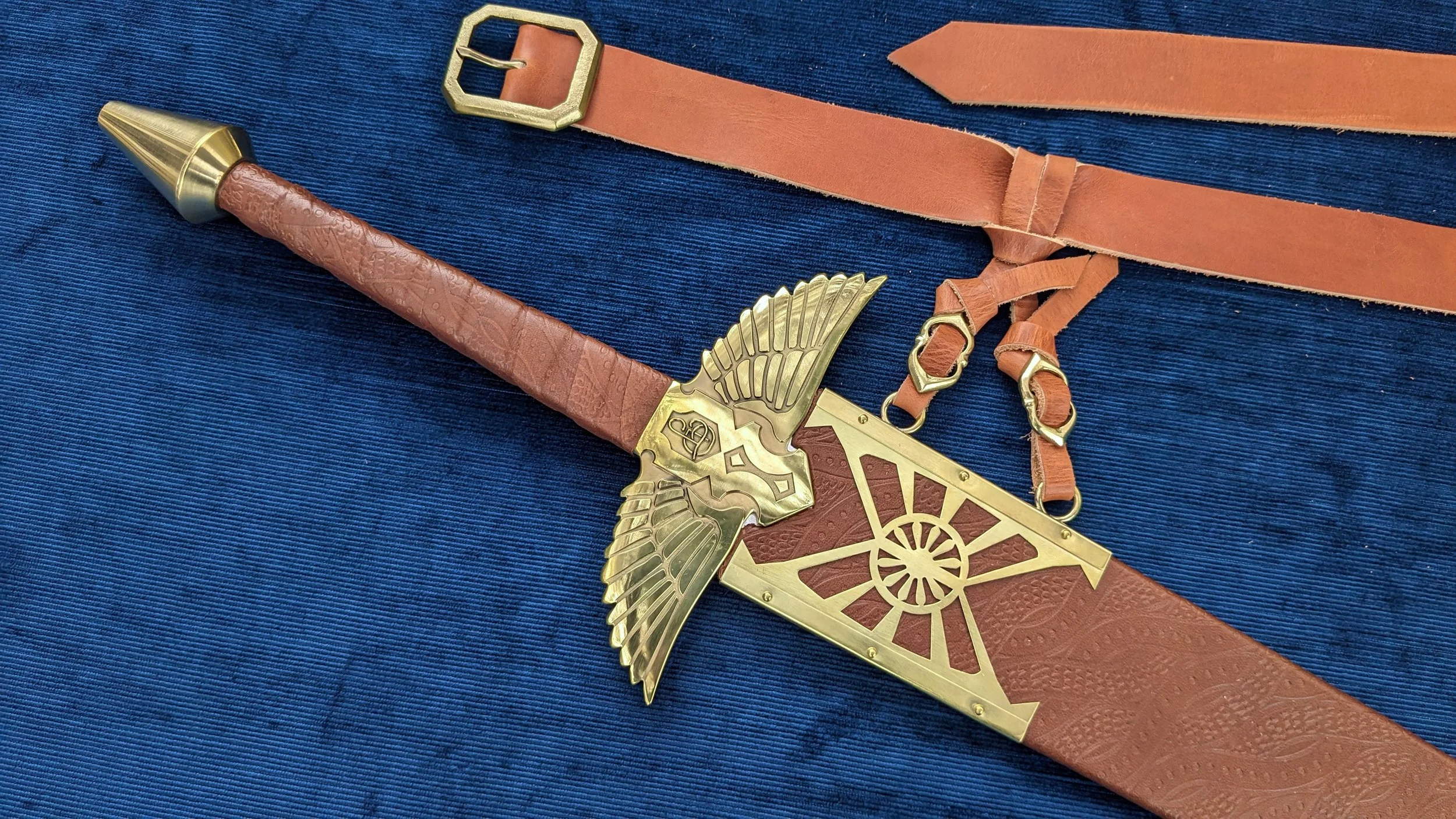 Winged Brass Wedding Greatsword [ALUMINUM] — Jesse Belsky Stageswords