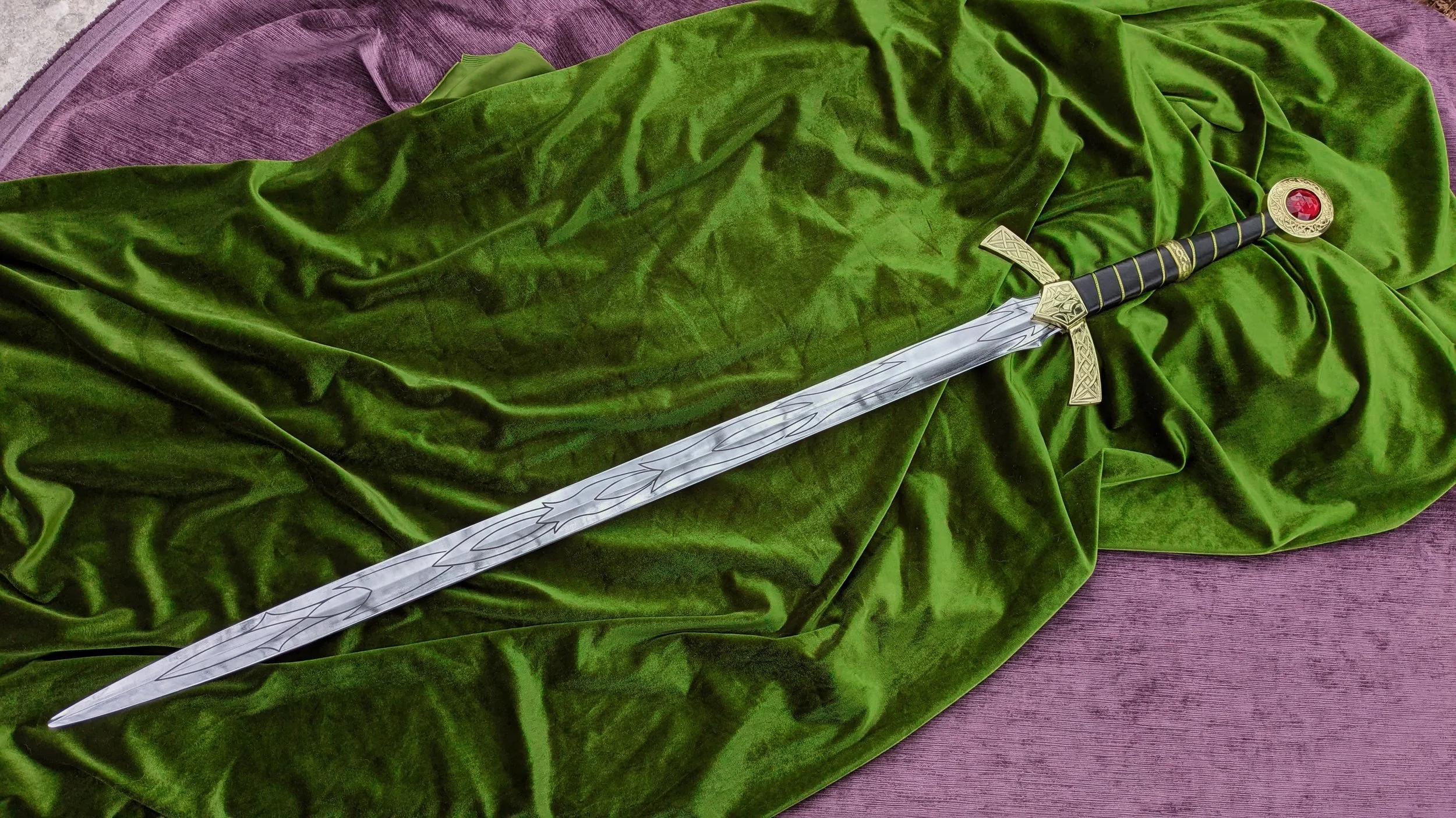 Goldryn Sword [BLUNT] — Jesse Belsky Stageswords