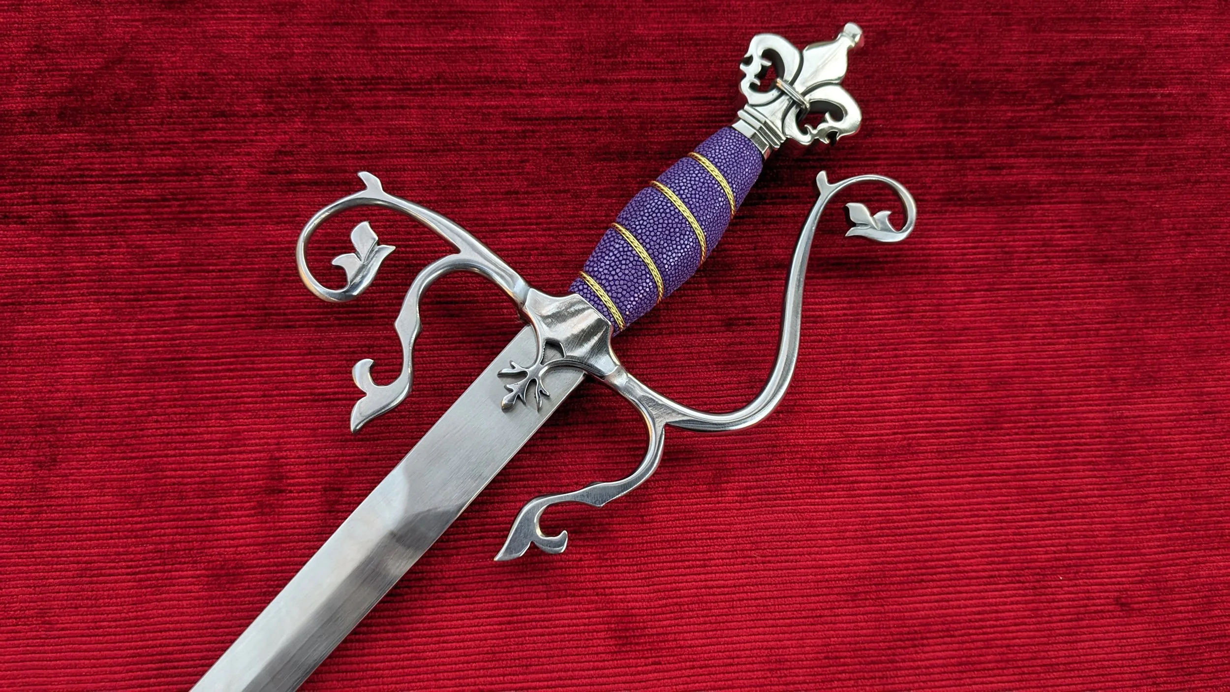 Wedding Rapiers -- Purple Rayskin Grips [BLUNT] — Jesse Belsky Stageswords