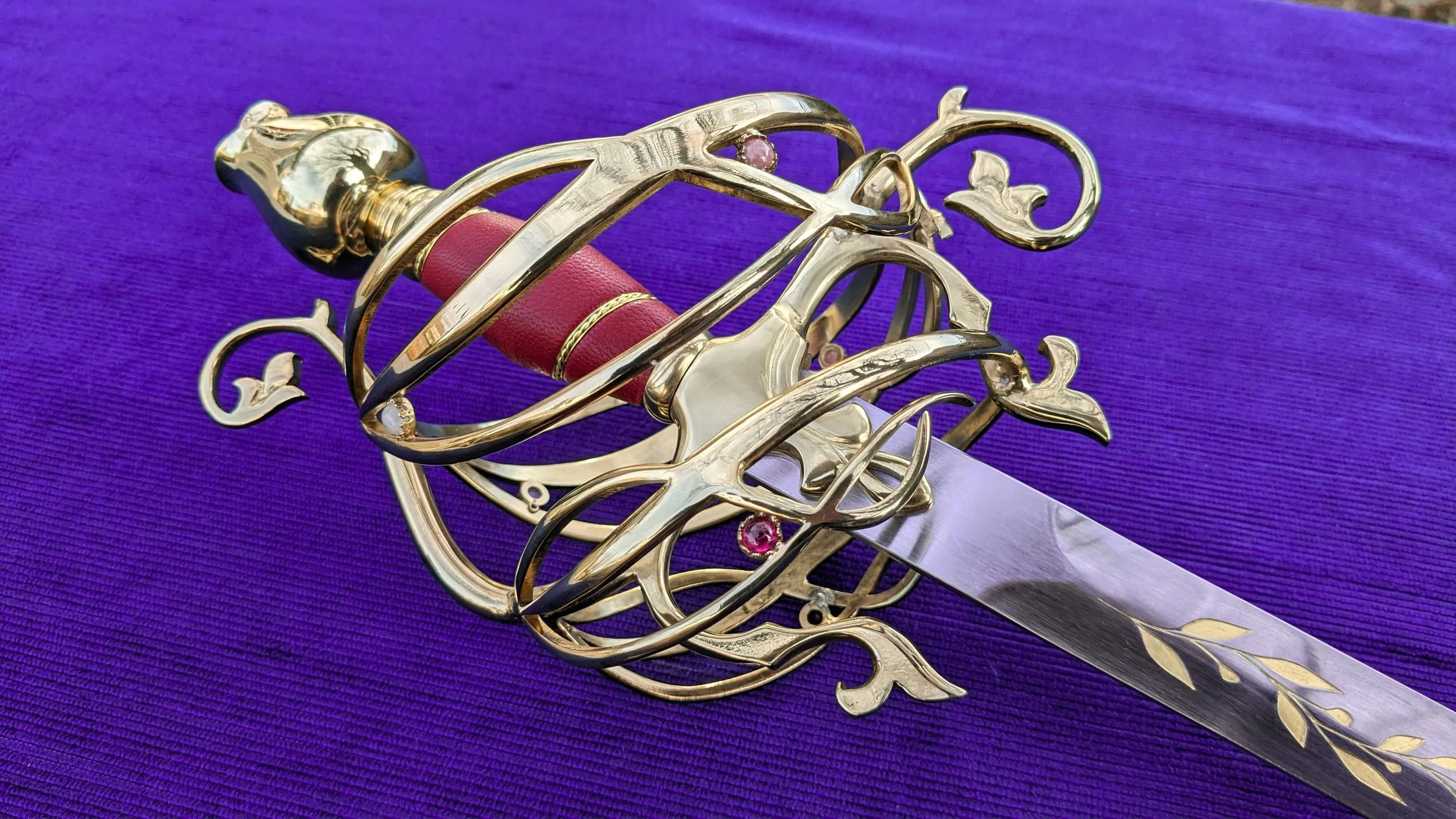 Golden Rose Rapier -- [BLUNT] — Jesse Belsky Stageswords