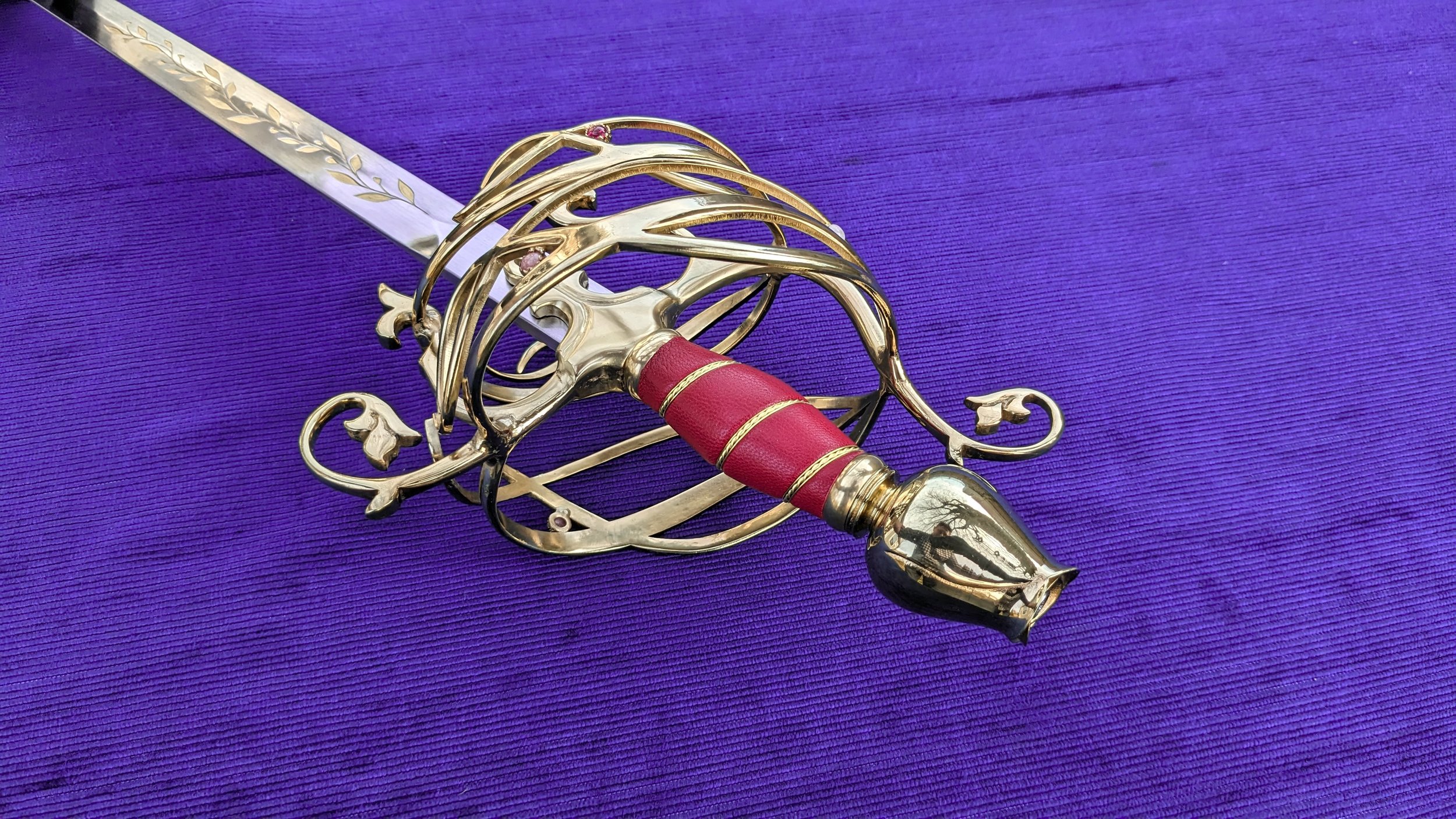Golden Rose Rapier -- [BLUNT] — Jesse Belsky Stageswords