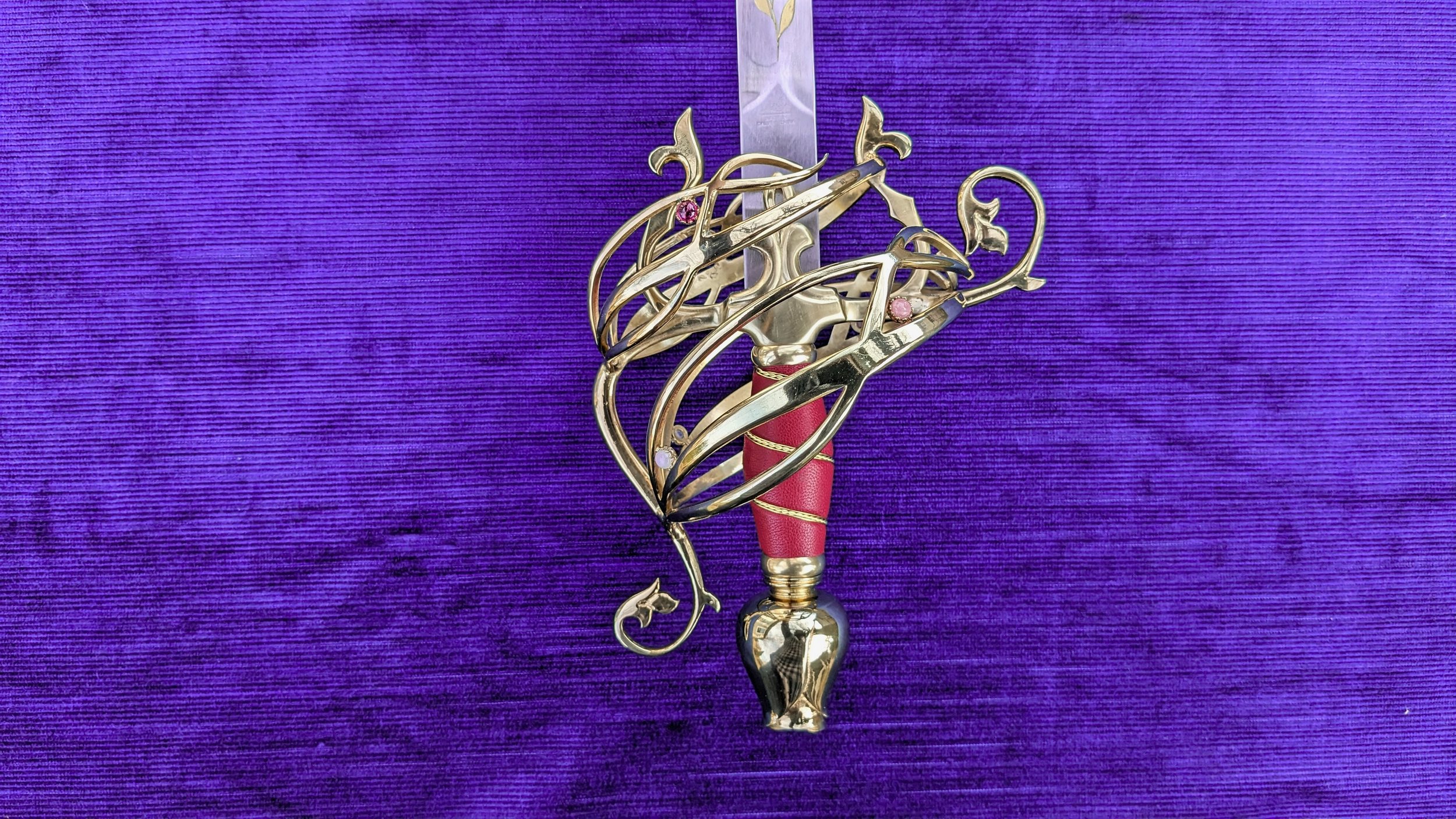 Golden Rose Rapier -- [BLUNT] — Jesse Belsky Stageswords