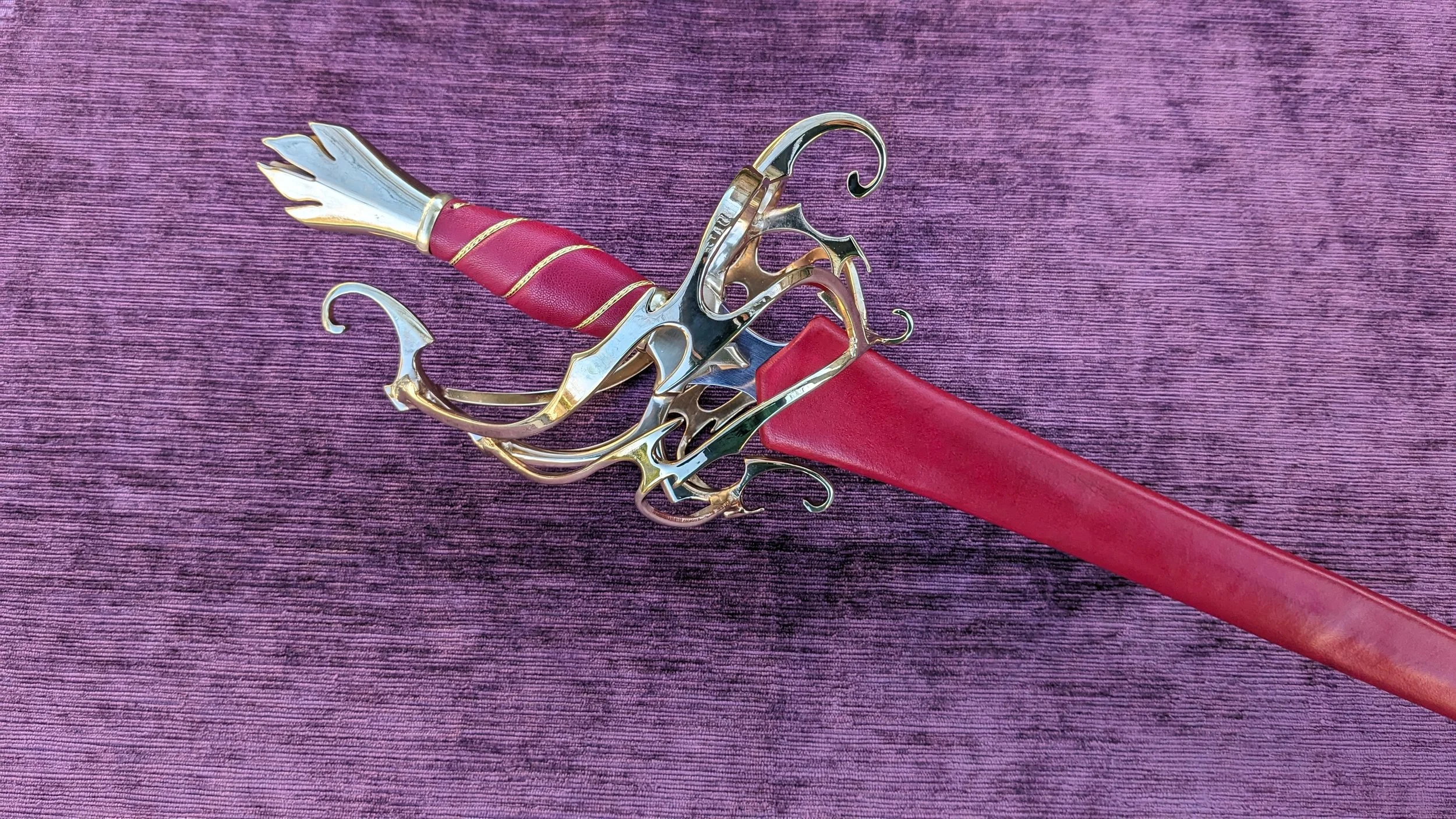 Crown of Gold Rapier -- [SHARP] — Jesse Belsky Stageswords