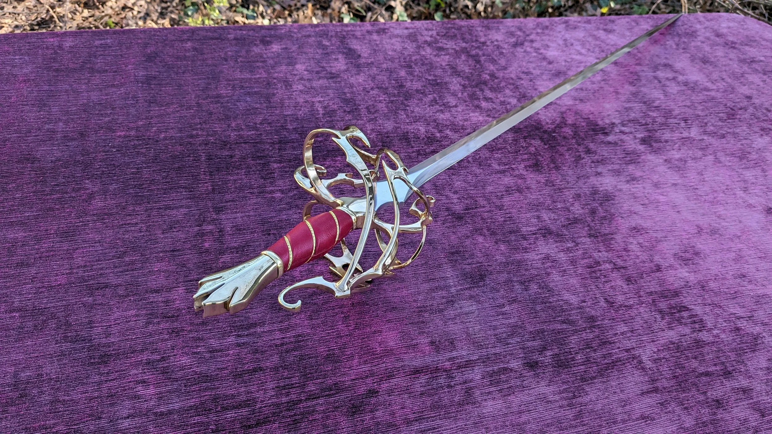 Crown of Gold Rapier -- [SHARP] — Jesse Belsky Stageswords