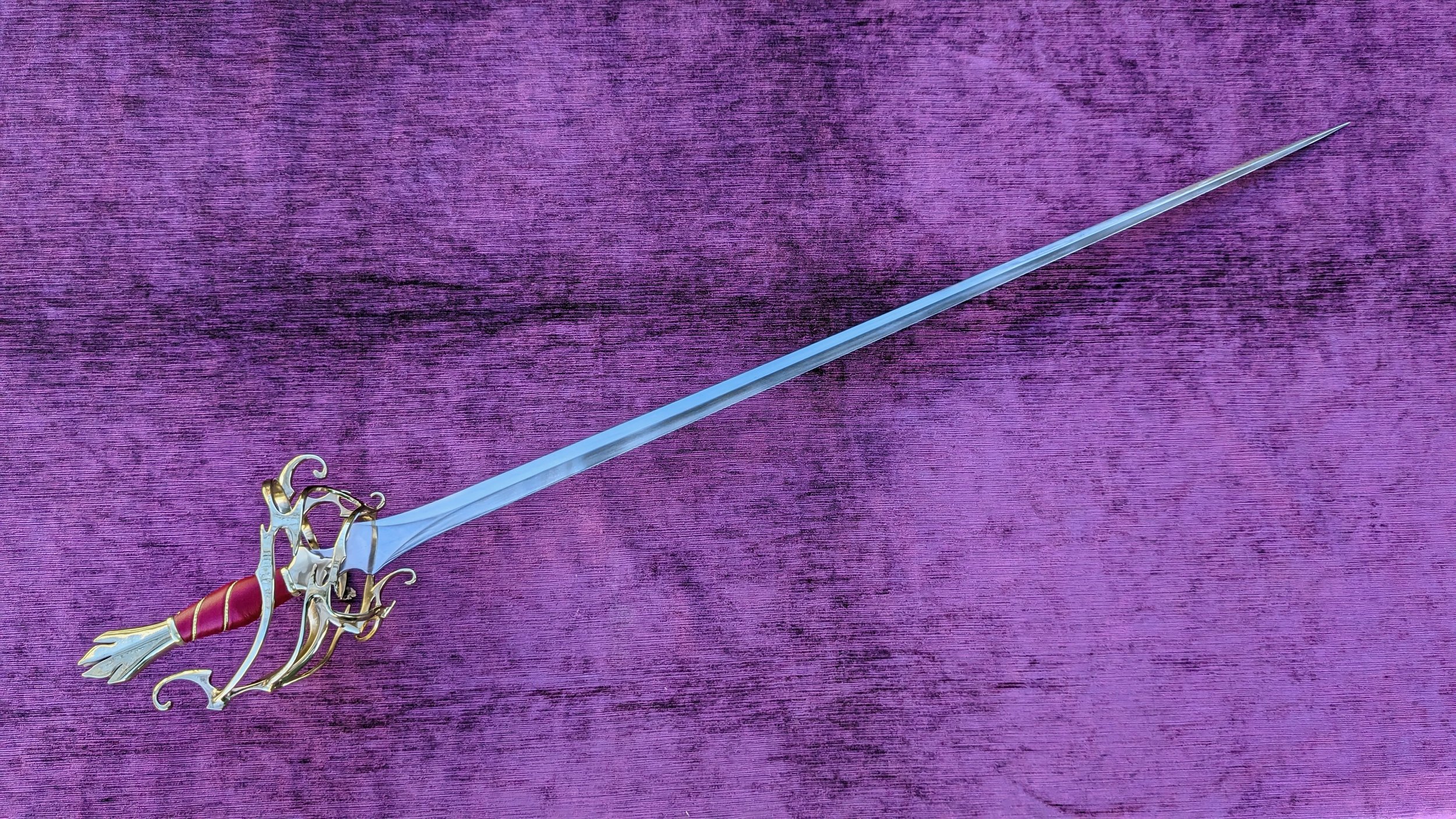 Crown of Gold Rapier -- [SHARP] — Jesse Belsky Stageswords