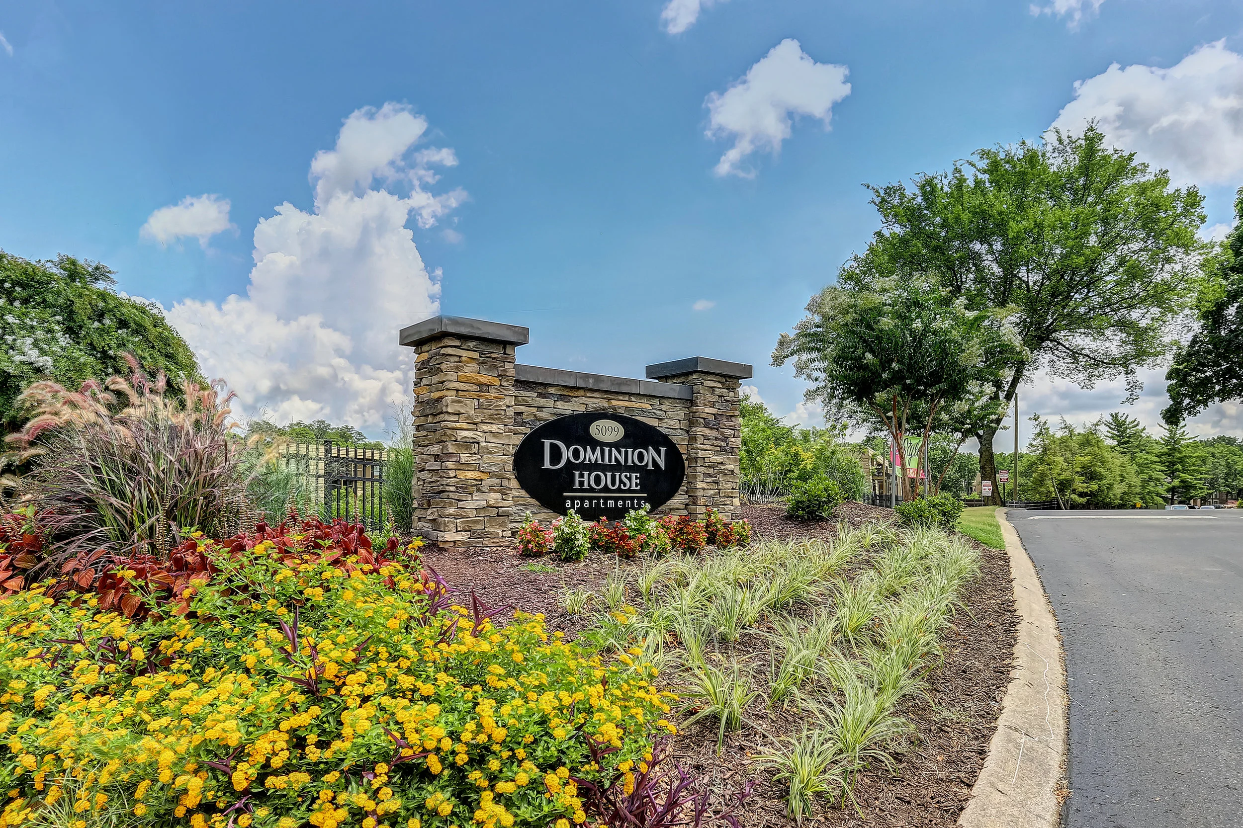 Dominion House Apartments | Nashville, TN